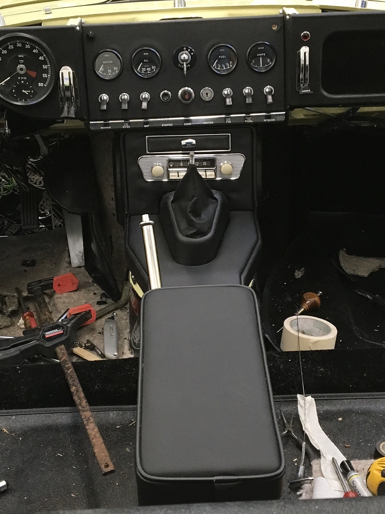 Center radio console clearance - E-Type - Jag-lovers Forums