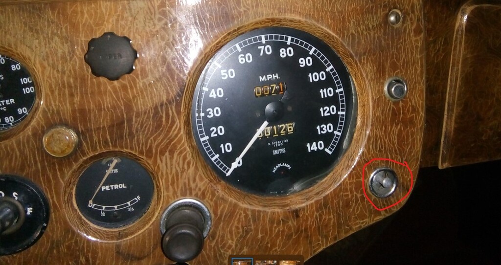 Dashboard switches - XK - Jag-lovers Forums