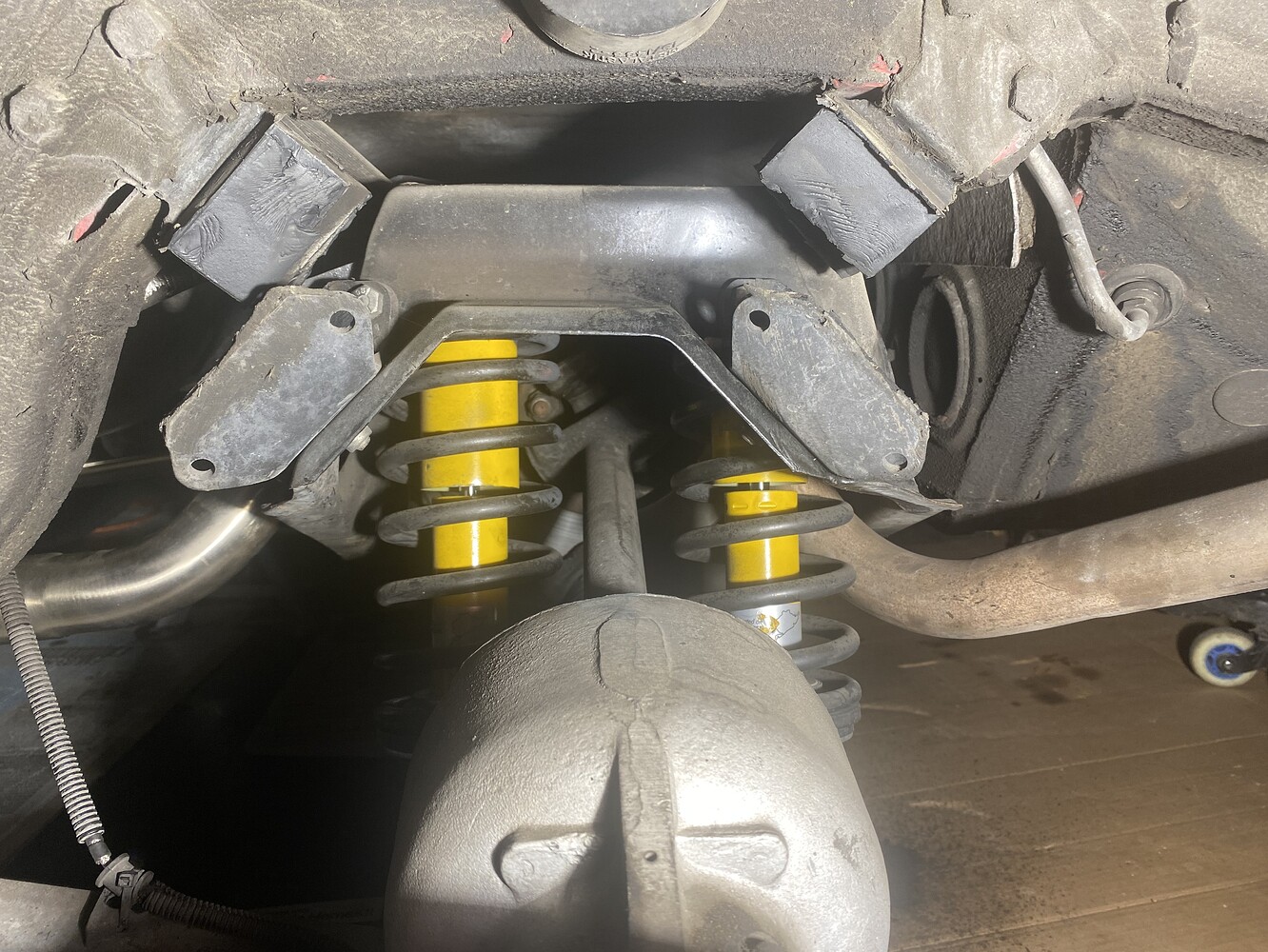 Rear radius arm movement - XJ-S - Jag-lovers Forums