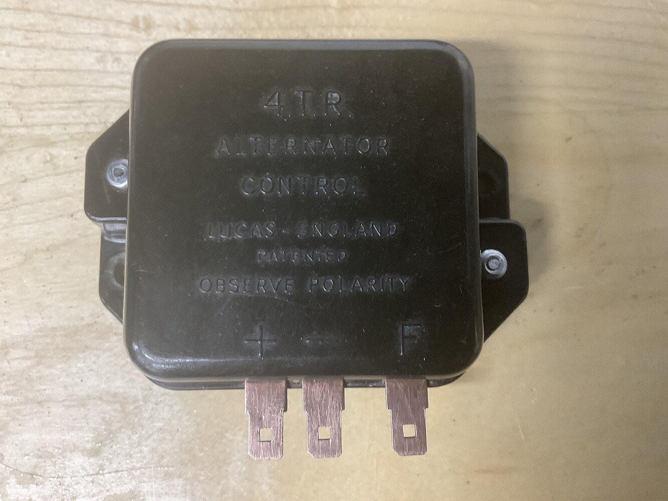 Rebuilding a failed 4TR voltage regulator - E-Type - Jag-lovers Forums