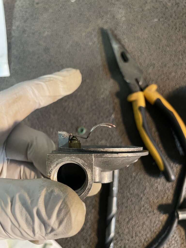 Float arm angle on su hd8 - E-Type - Jag-lovers Forums