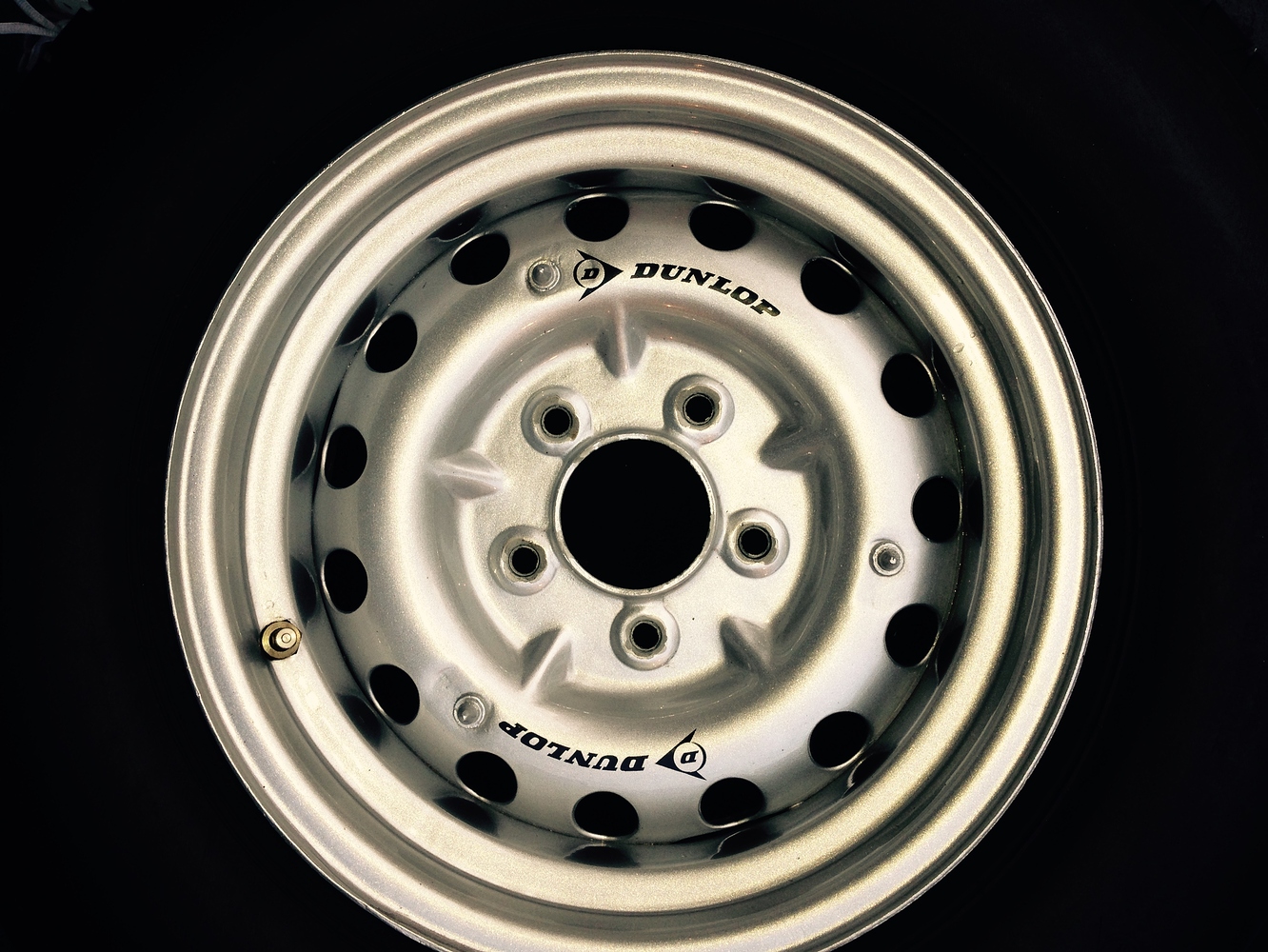 Help in identifying vintage, perhaps Dunlop, vented racing wheels from ...