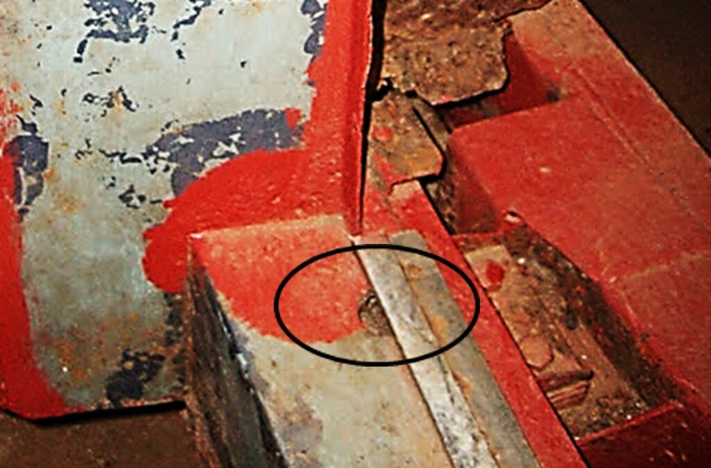 Jaguar XK 120 OTS chrome carpet strip over hole in sill - XK - Jag ...