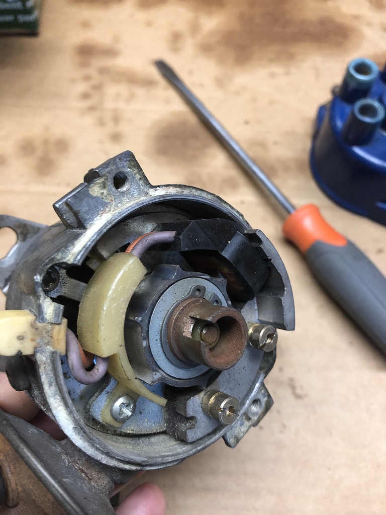 4.2 distributor series 3 xj6 for Etype - E-Type - Jag-lovers Forums