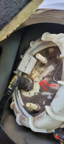 Fuel line to fuel pump connector removal - X300 - Jag-lovers Forums