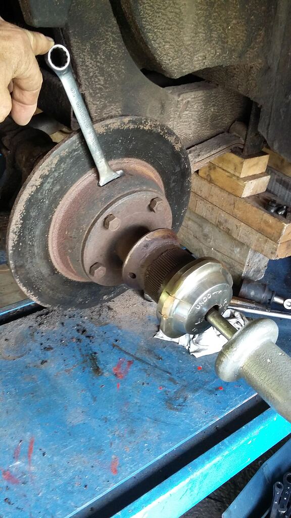 Rear hub removal...again - XK - Jag-lovers Forums