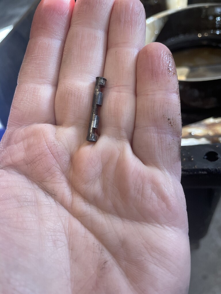 Thing in oil pan - V12-Engine - Jag-lovers Forums