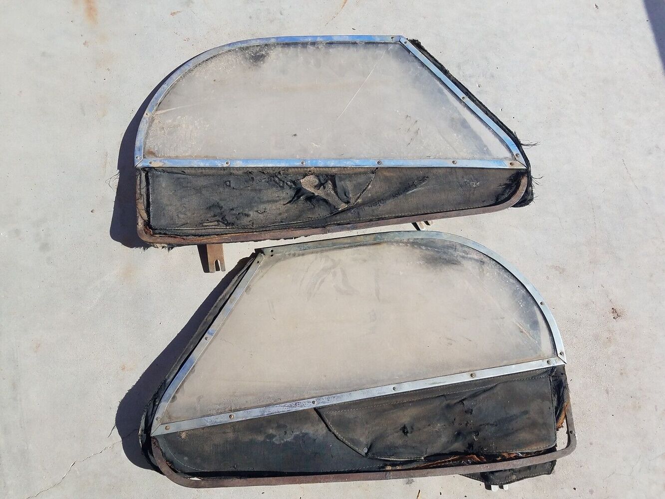 Chrome surround trim for side curtains XK 120 late - XK - Jag-lovers Forums