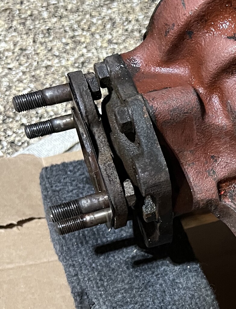 Output flange bolt replacement- help! - E-Type - Jag-lovers Forums
