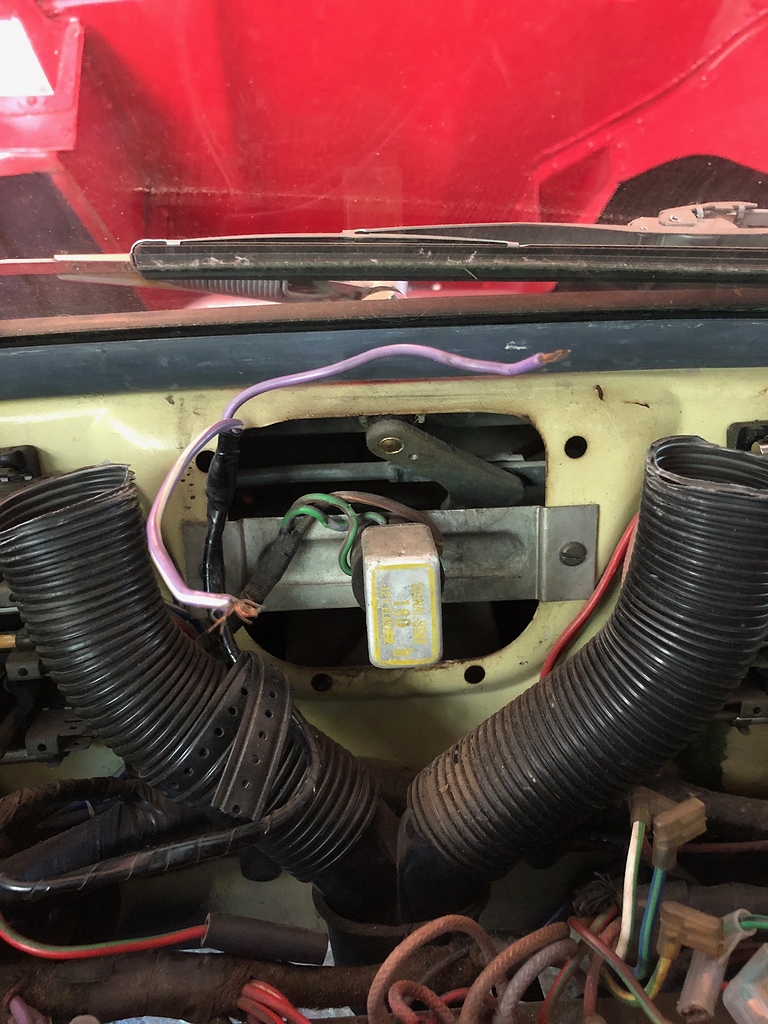 Missing cover/ plate behind dash? - E-Type - Jag-lovers Forums