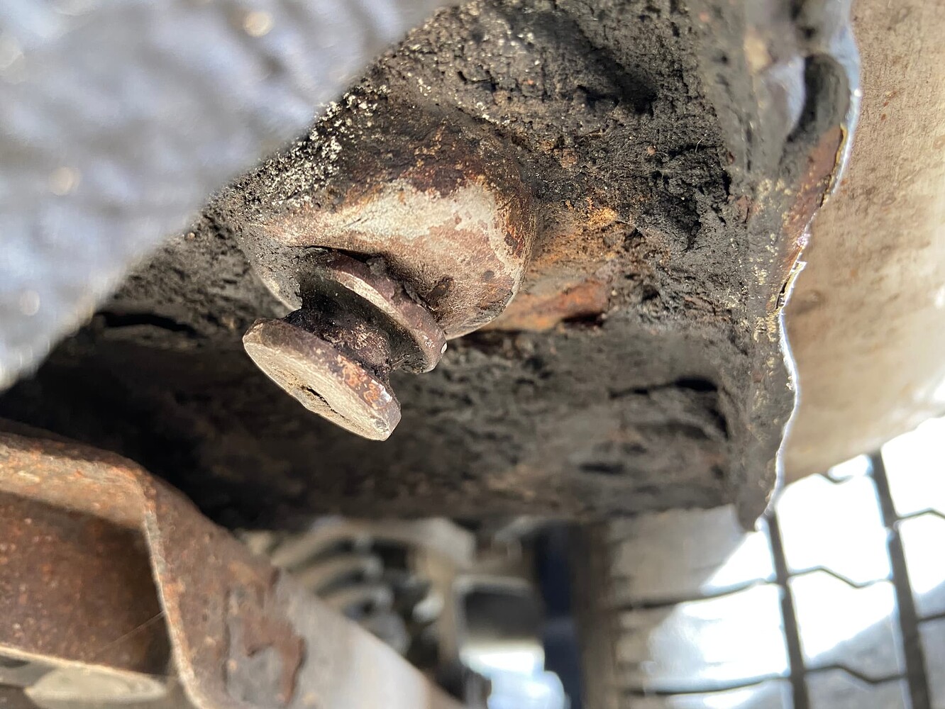 Rear jacking points 1966 2+2 - E-Type - Jag-lovers Forums