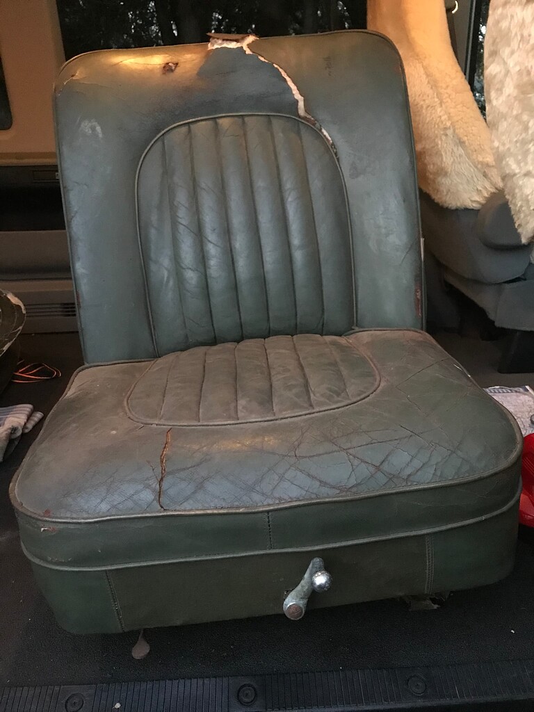 MK VII versus MK 7M Bucket Seats - Saloons - Jag-lovers Forums