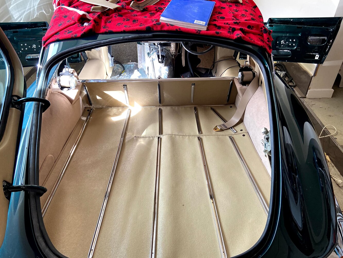 How to make the boot floor flat? - E-Type - Jag-lovers Forums