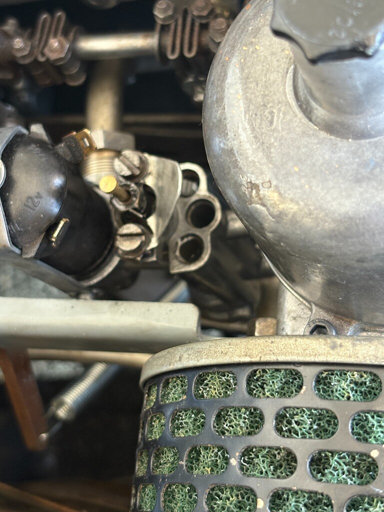 Aux Carb Leaking gasoline - Saloons - Jag-lovers Forums