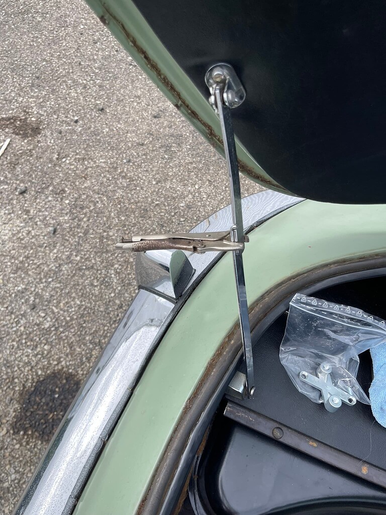 Rear hatch closing - ouch! - E-Type - Jag-lovers Forums