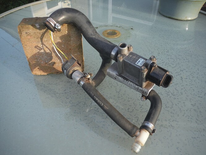 What is this please? - X300 - Jag-lovers Forums