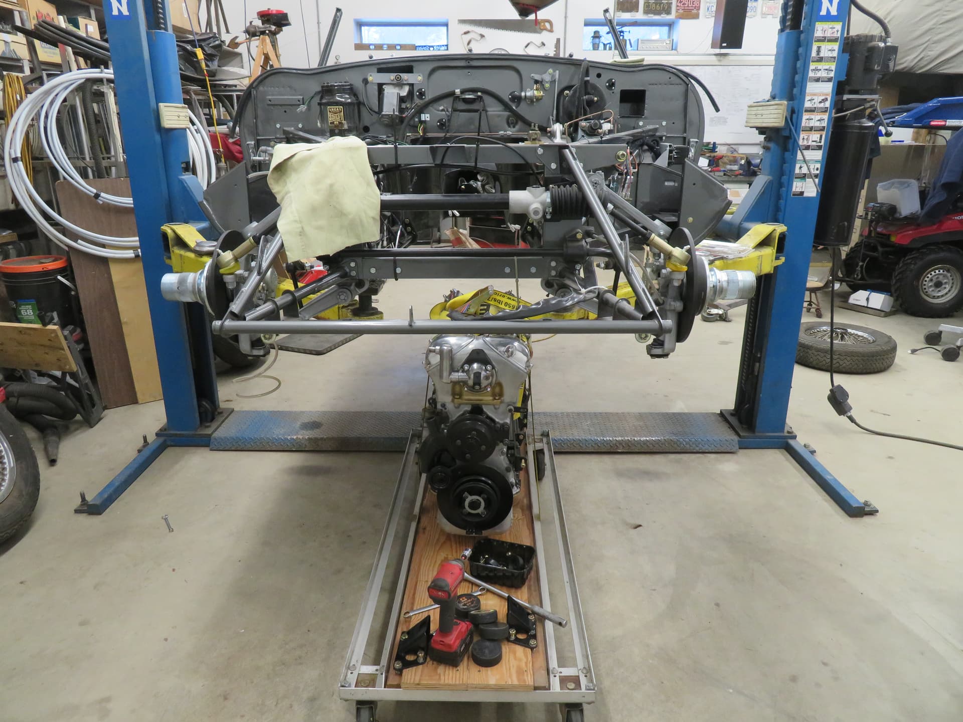 engine removal trolley