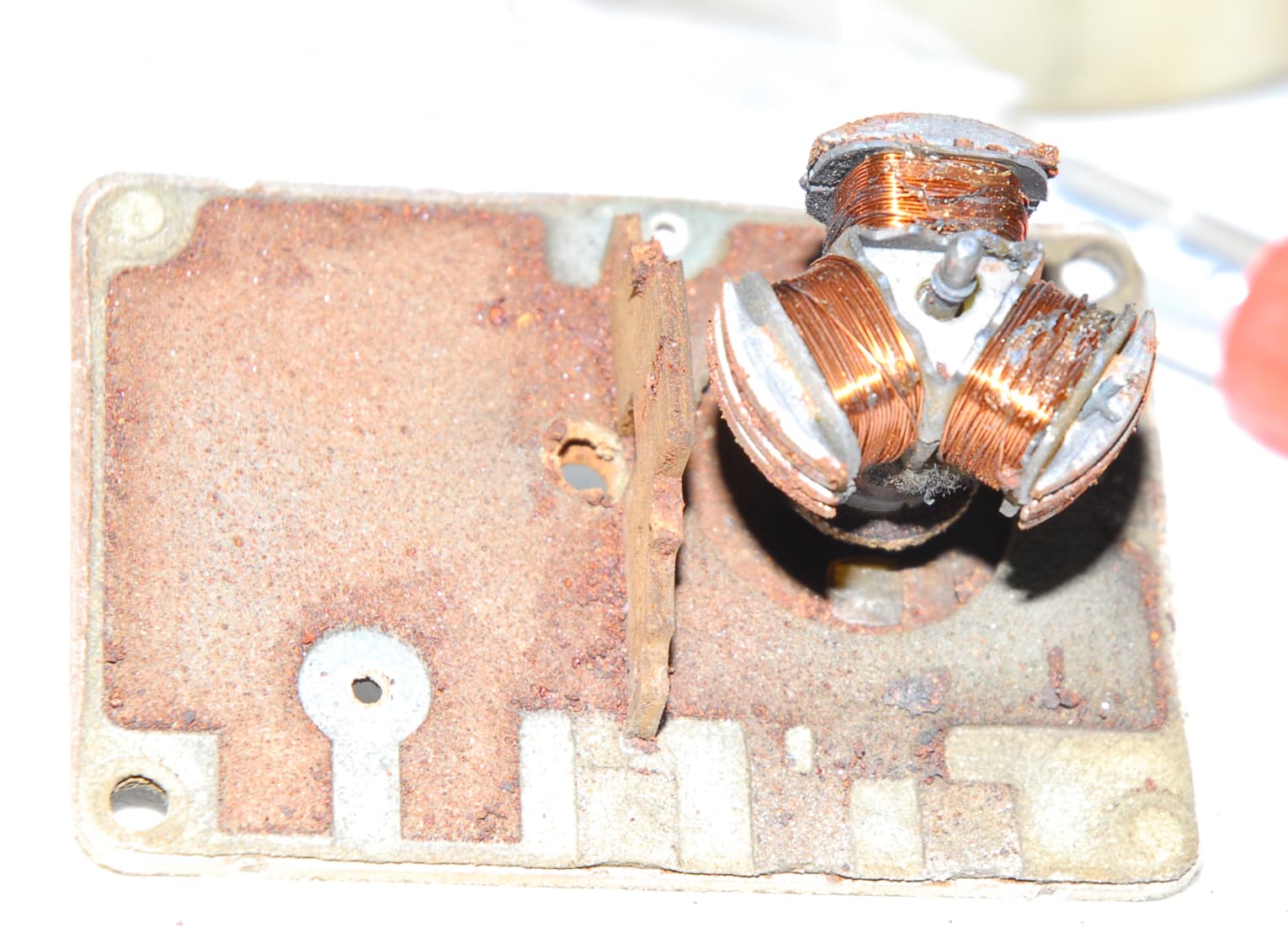 Screen washer pump. Series one - E-Type - Jag-lovers Forums