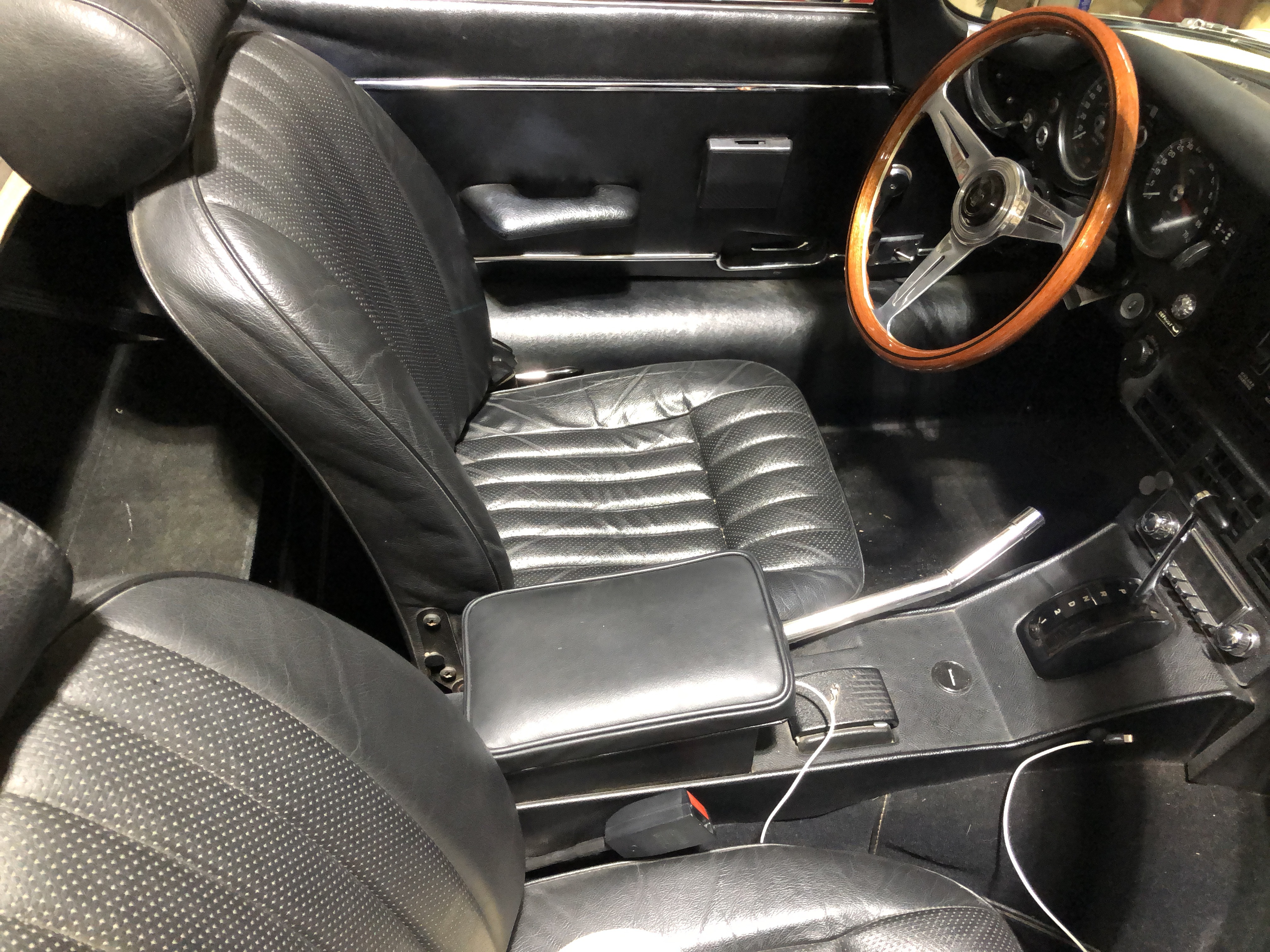 Cubby box lid cover - E-Type - Jag-lovers Forums