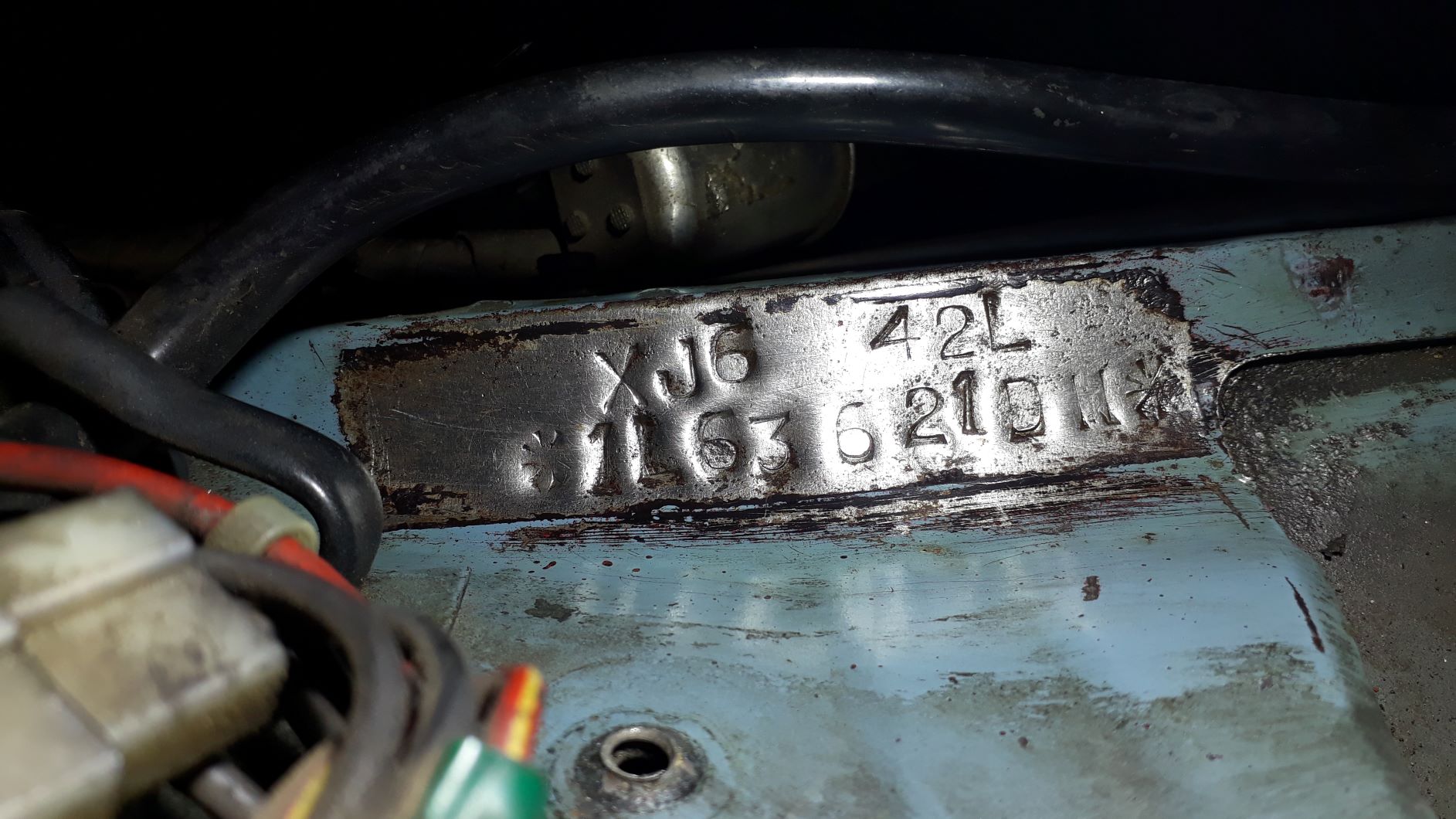 Chassisnumber with type indication above it .? - XJ - Jag-lovers Forums