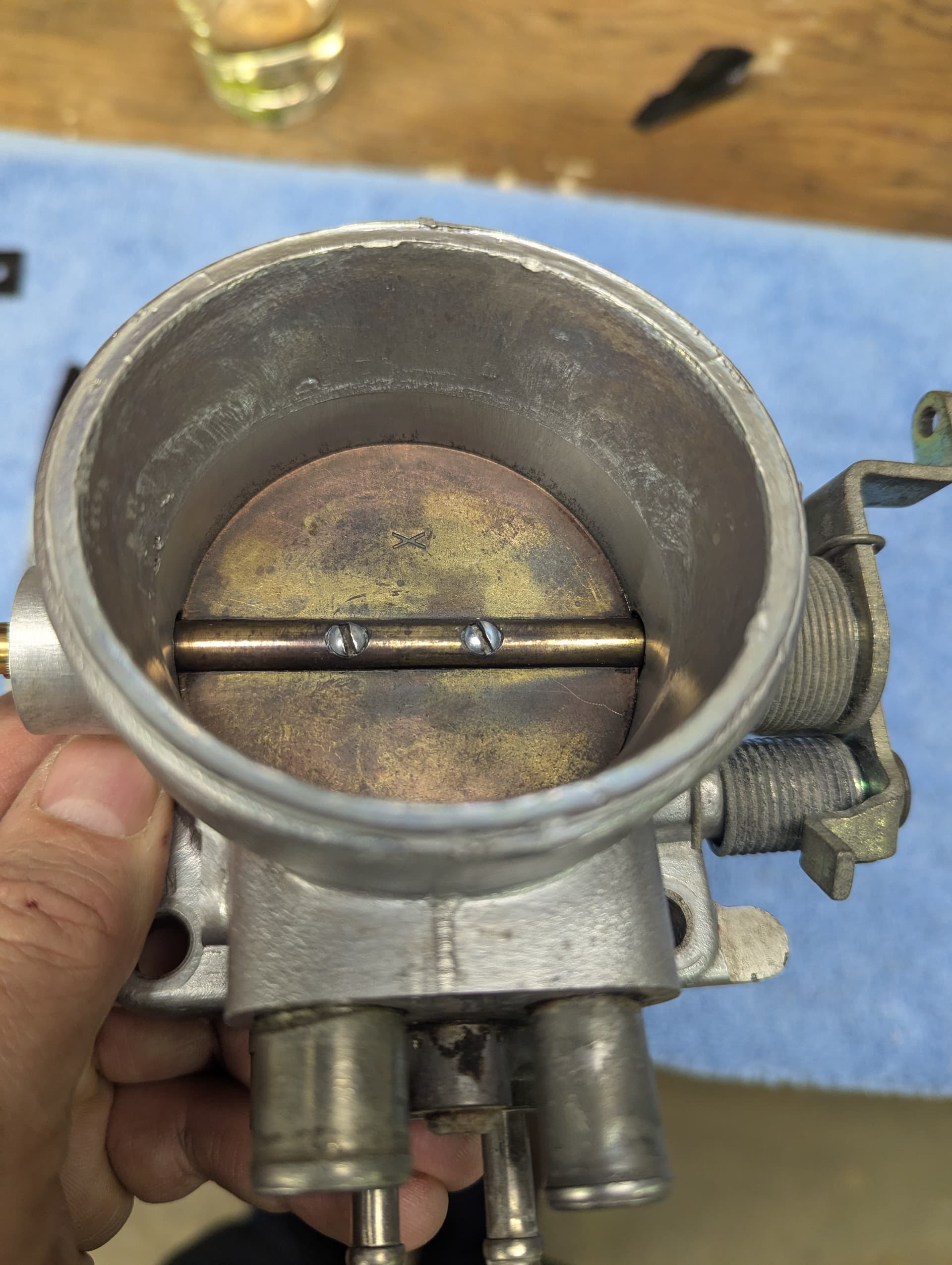Throttle body vacuum hole - XJ - Jag-lovers Forums