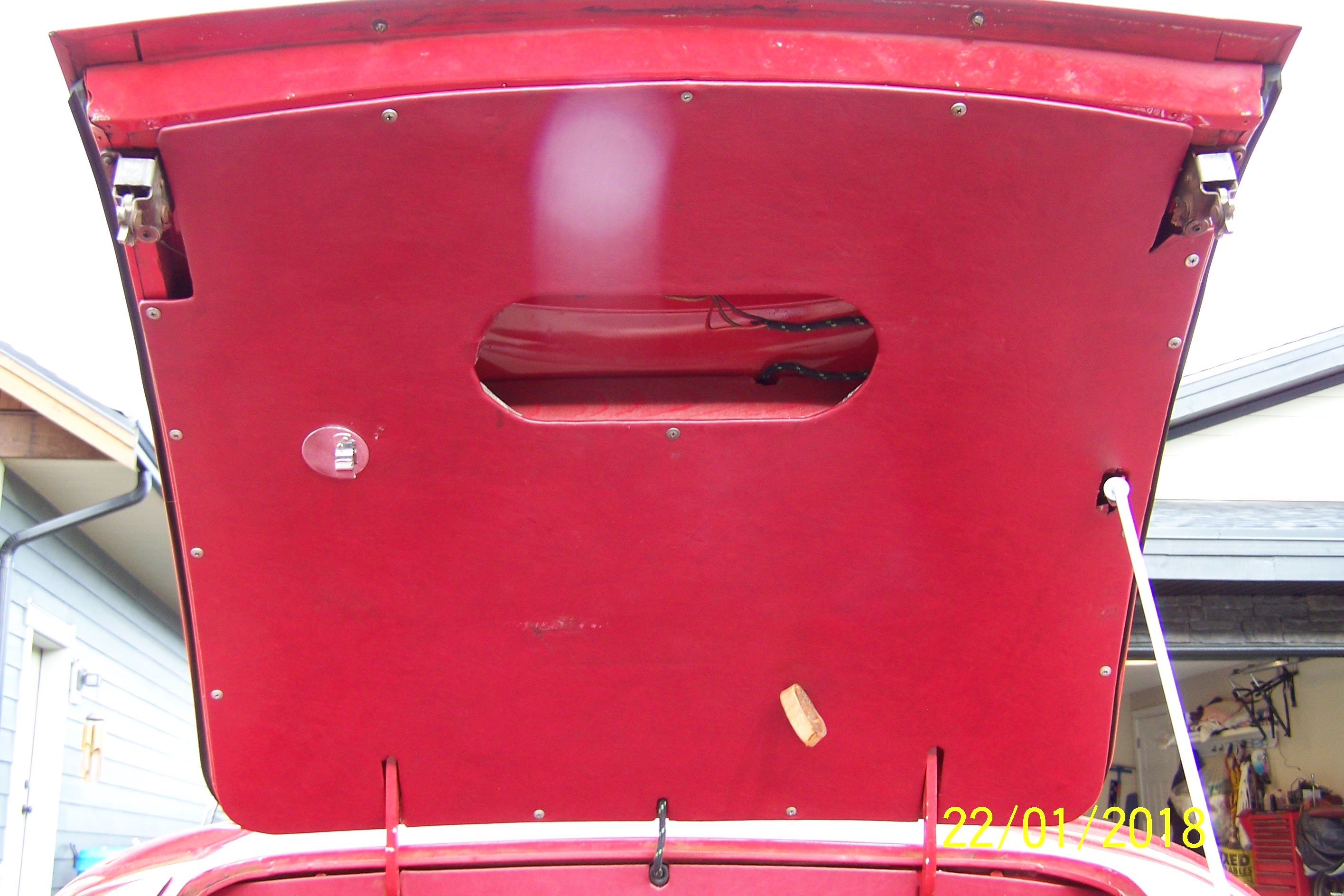 Position of prop for boot lid XK150 - XK - Jag-lovers Forums