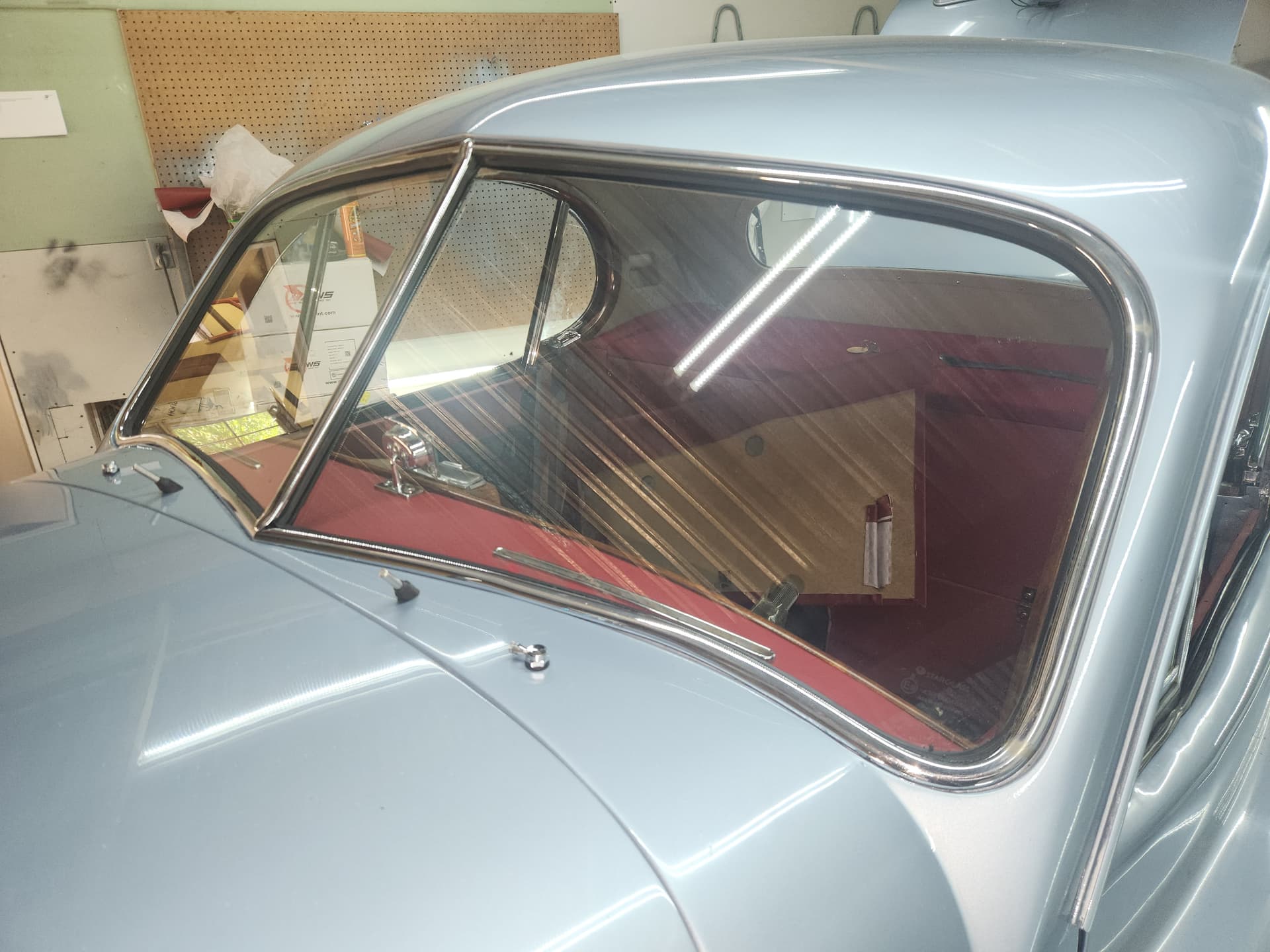 Late XK120 FHC windshield install - XK - Jag-lovers Forums