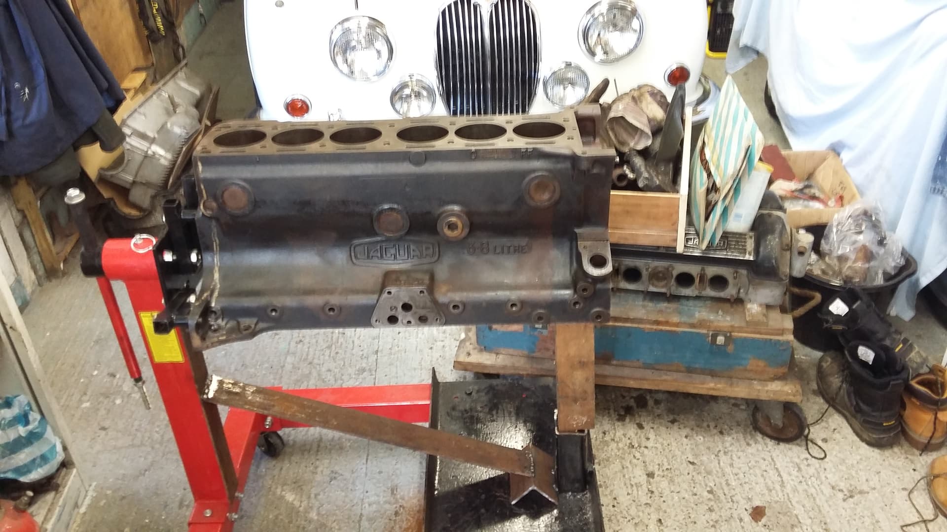The life of a Engine stand! - XK-Engine - Jag-lovers Forums