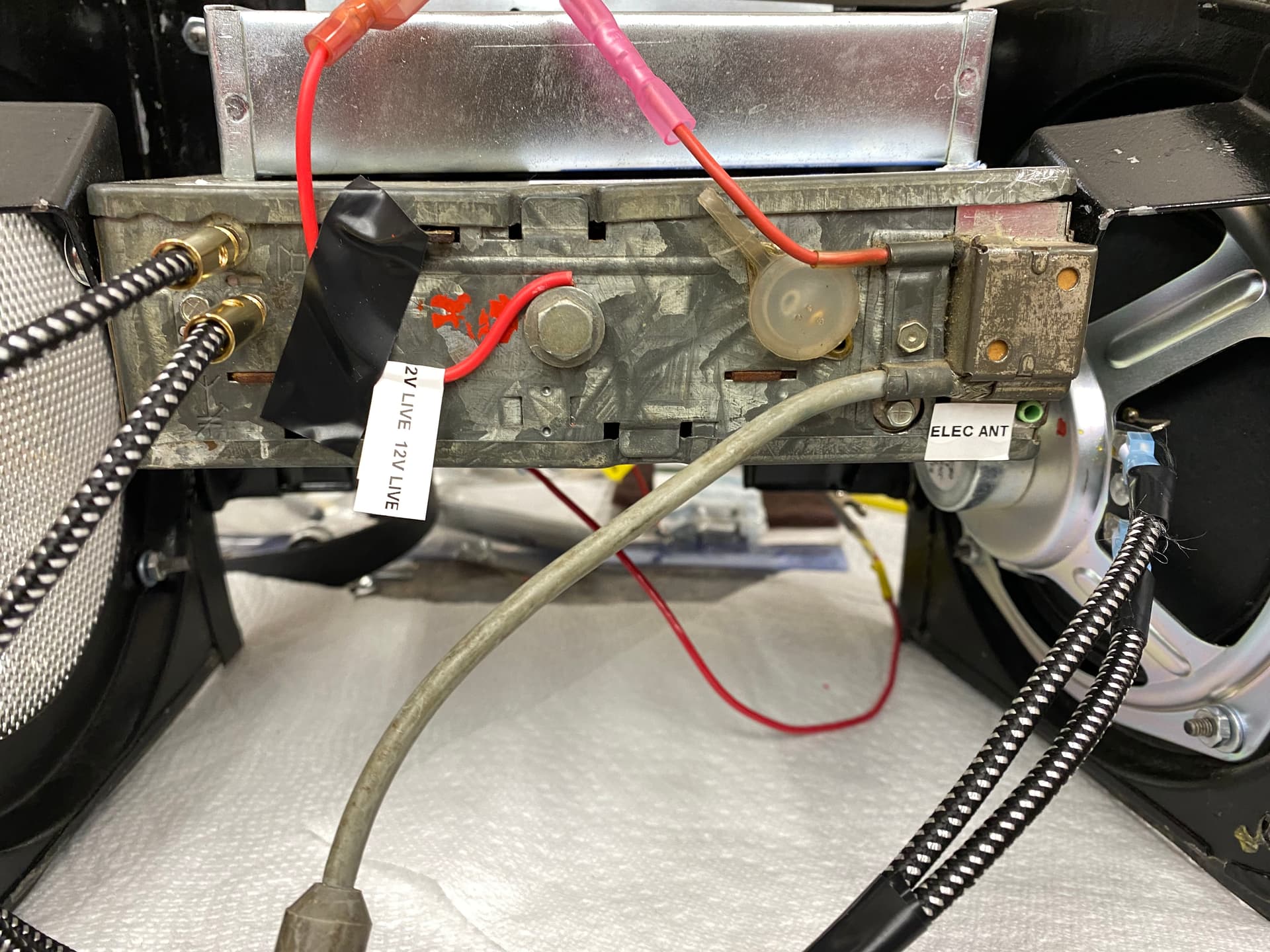 [E-Type] Radio speakers that fit - E-Type - Jag-lovers Forums