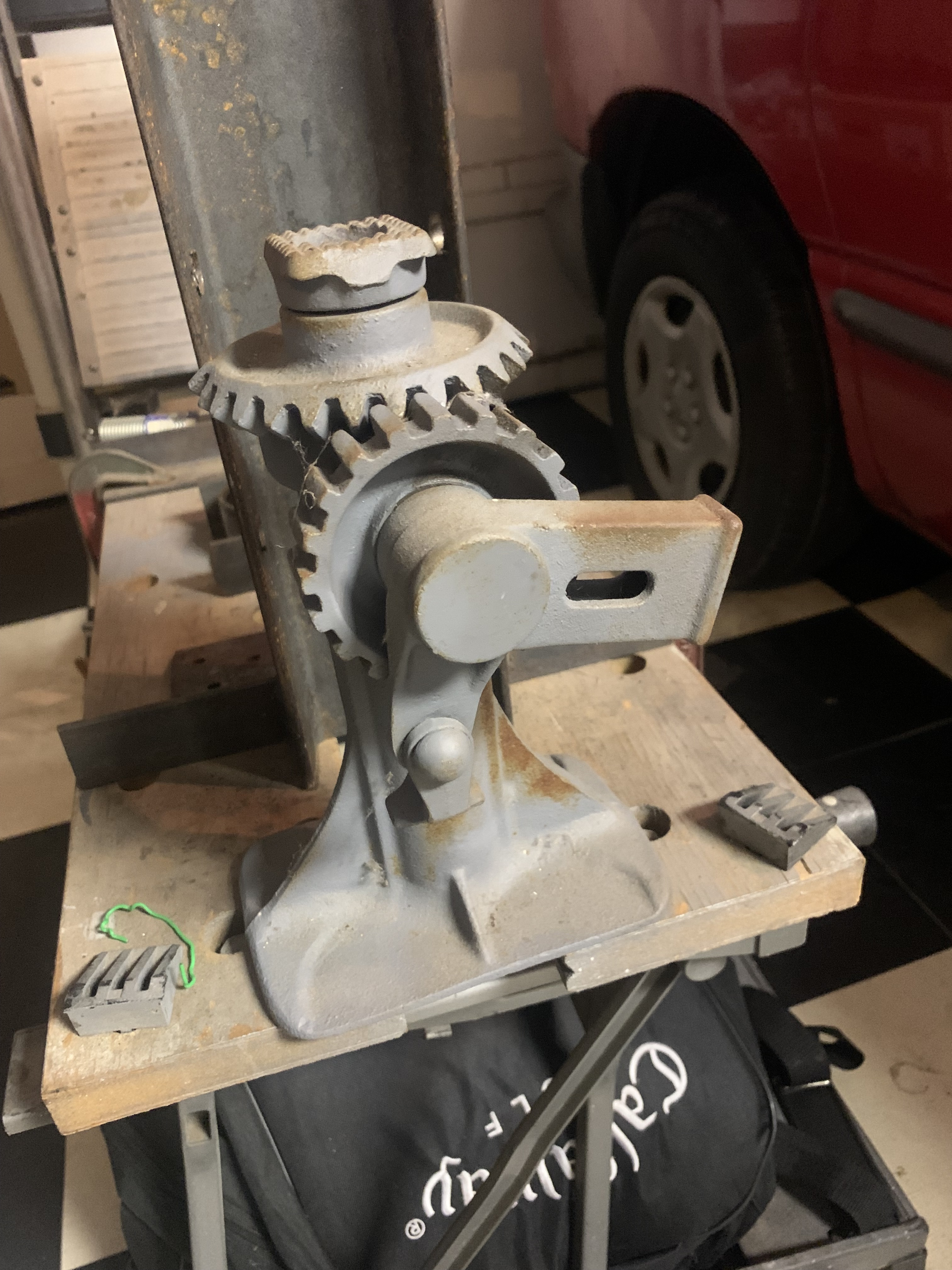 What’s this part - E-Type - Jag-lovers Forums