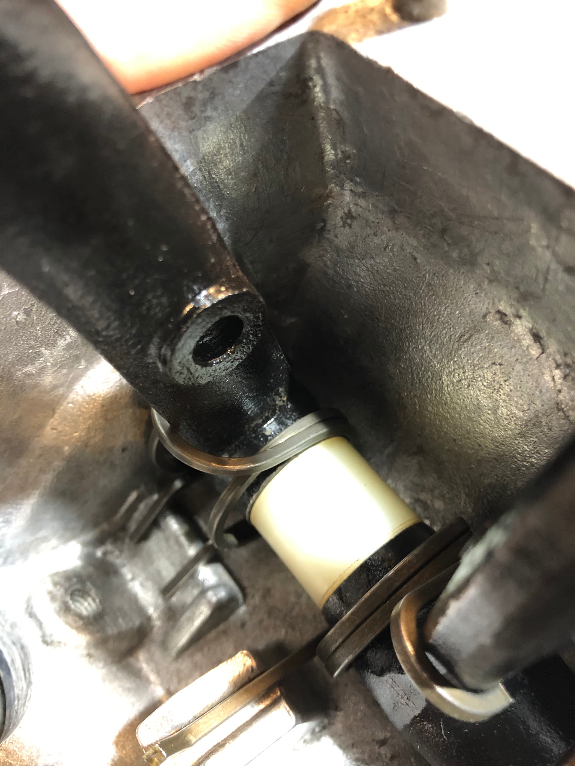 Clutch pedal return spring....faulty new one? - E-Type - Jag-lovers Forums