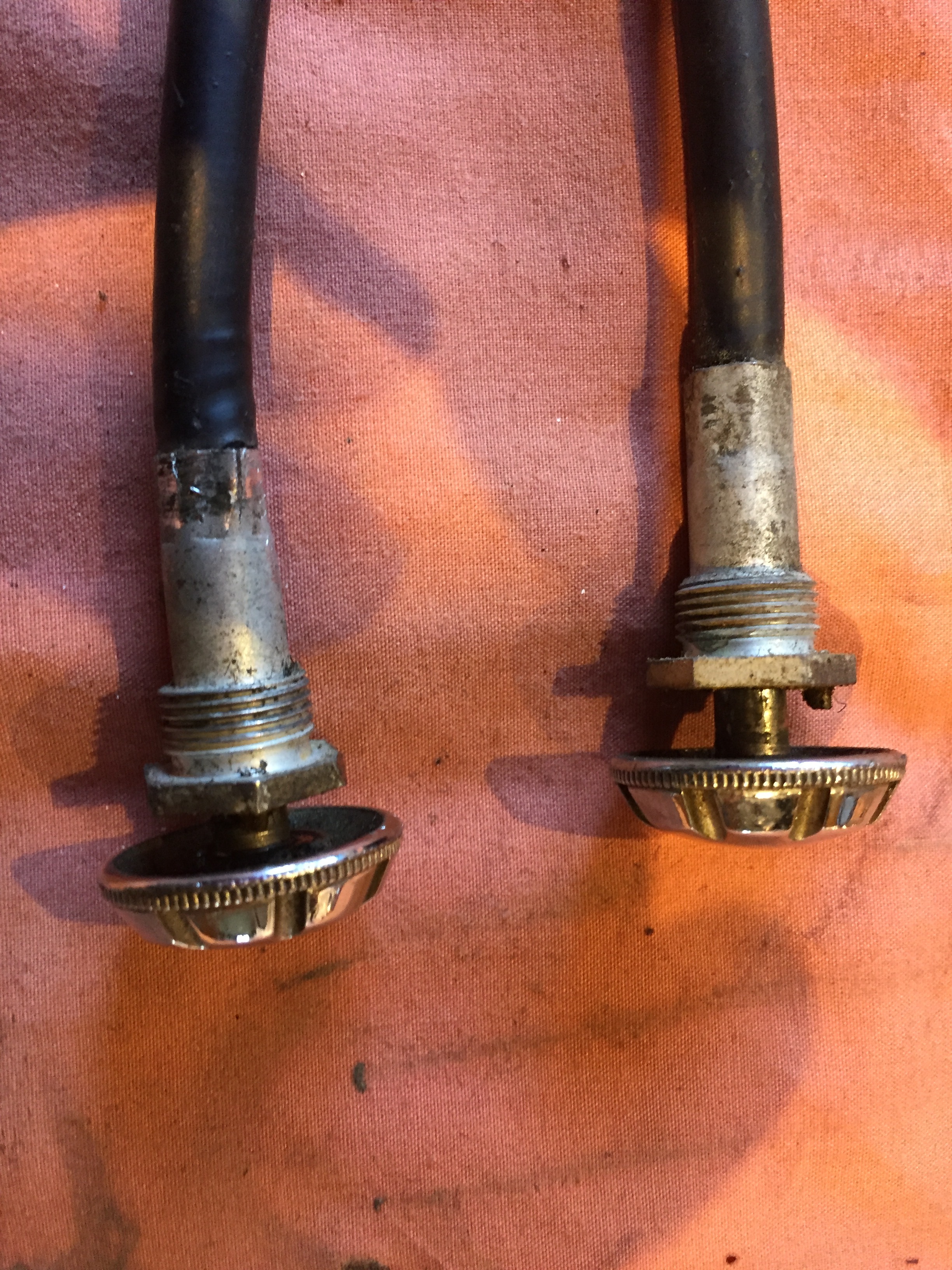 How to remove the rotary chrome vent controls from dashboards - E-Type ...