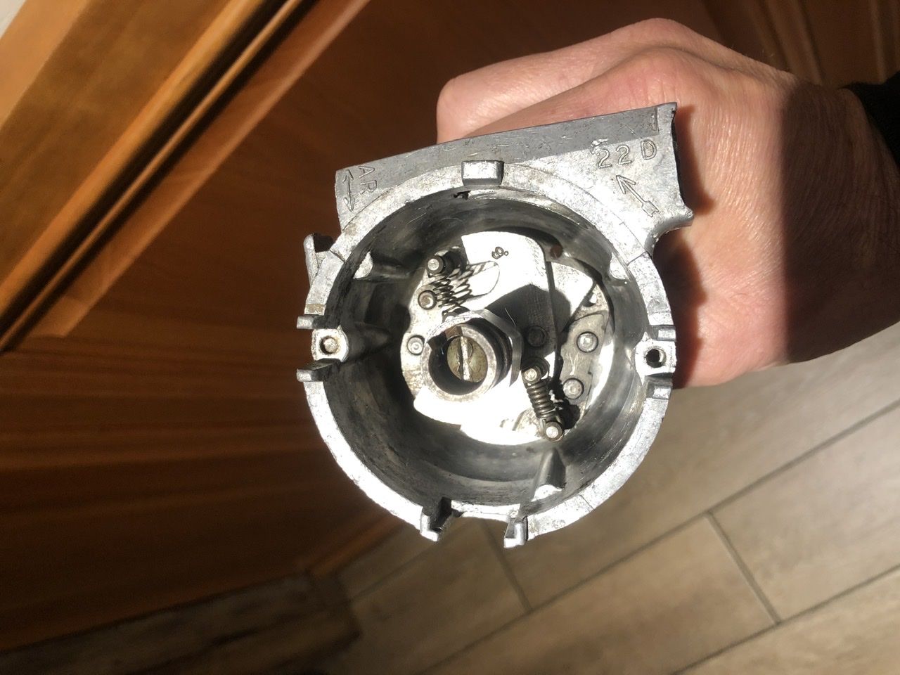 Broken screw in distributor - E-Type - Jag-lovers Forums
