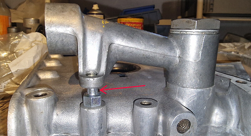 Oil filter elbow attachment ('72 E type) - V12-Engine - Jag-lovers Forums
