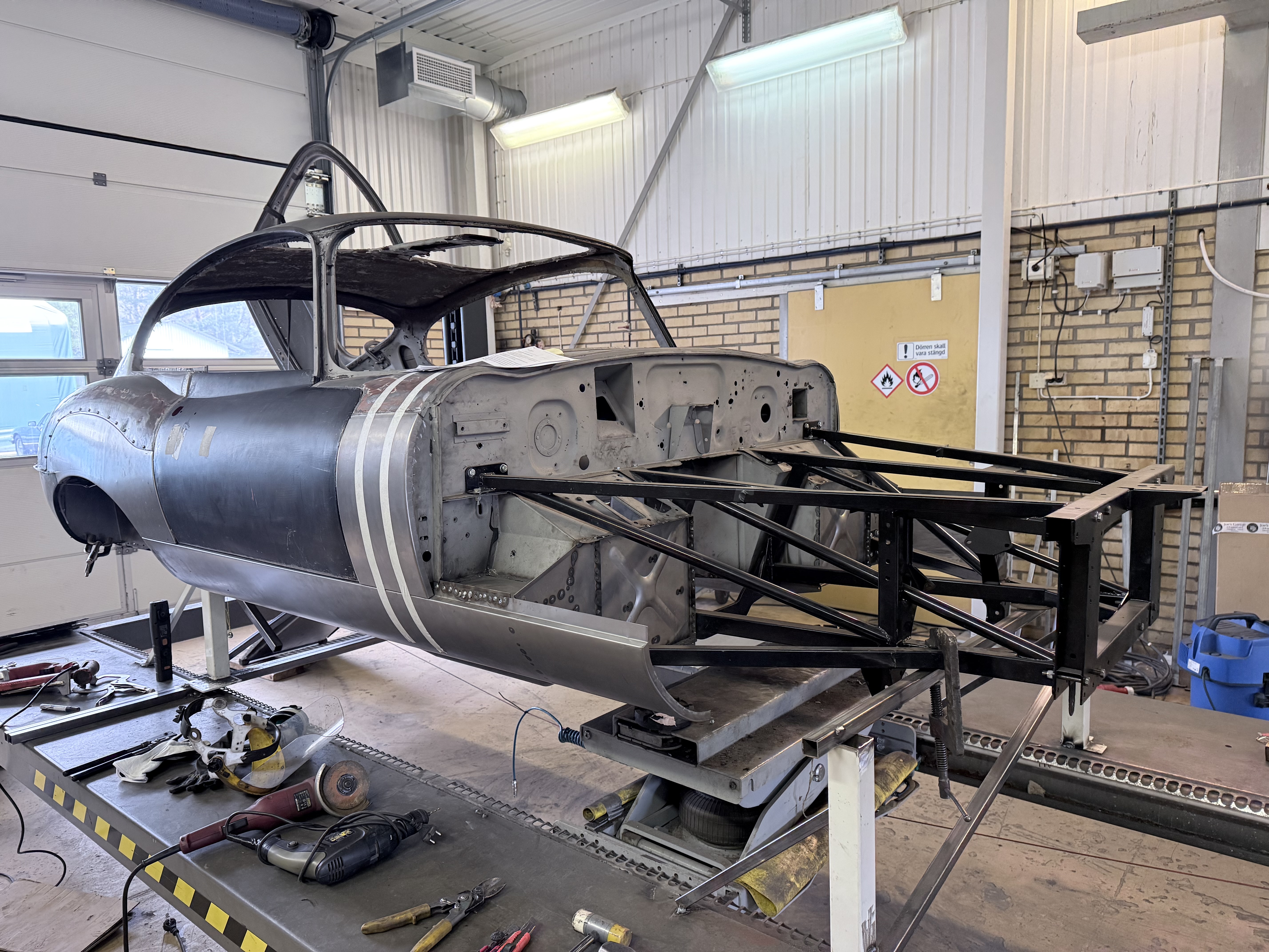 Roof replacement FHC from 1962 - E-Type - Jag-lovers Forums