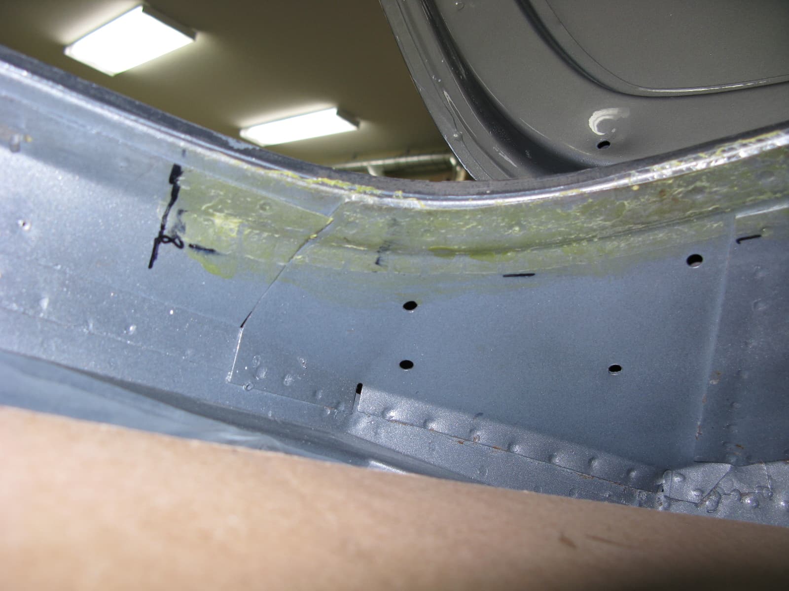 Moss Rear Hatch Molding (finisher) Adhesive - E-Type - Jag-lovers Forums