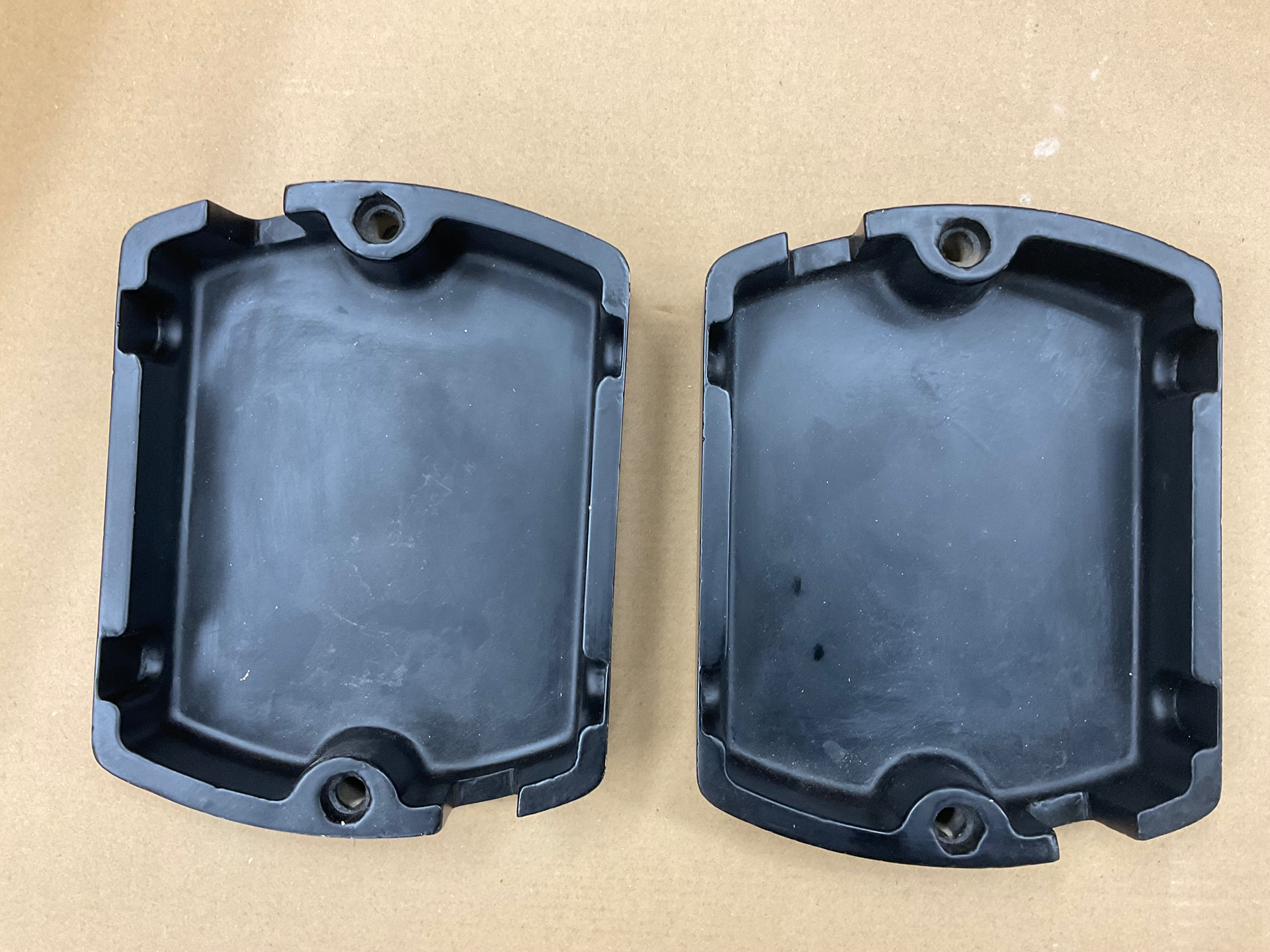 Bakelite battery covers - XK - Jag-lovers Forums