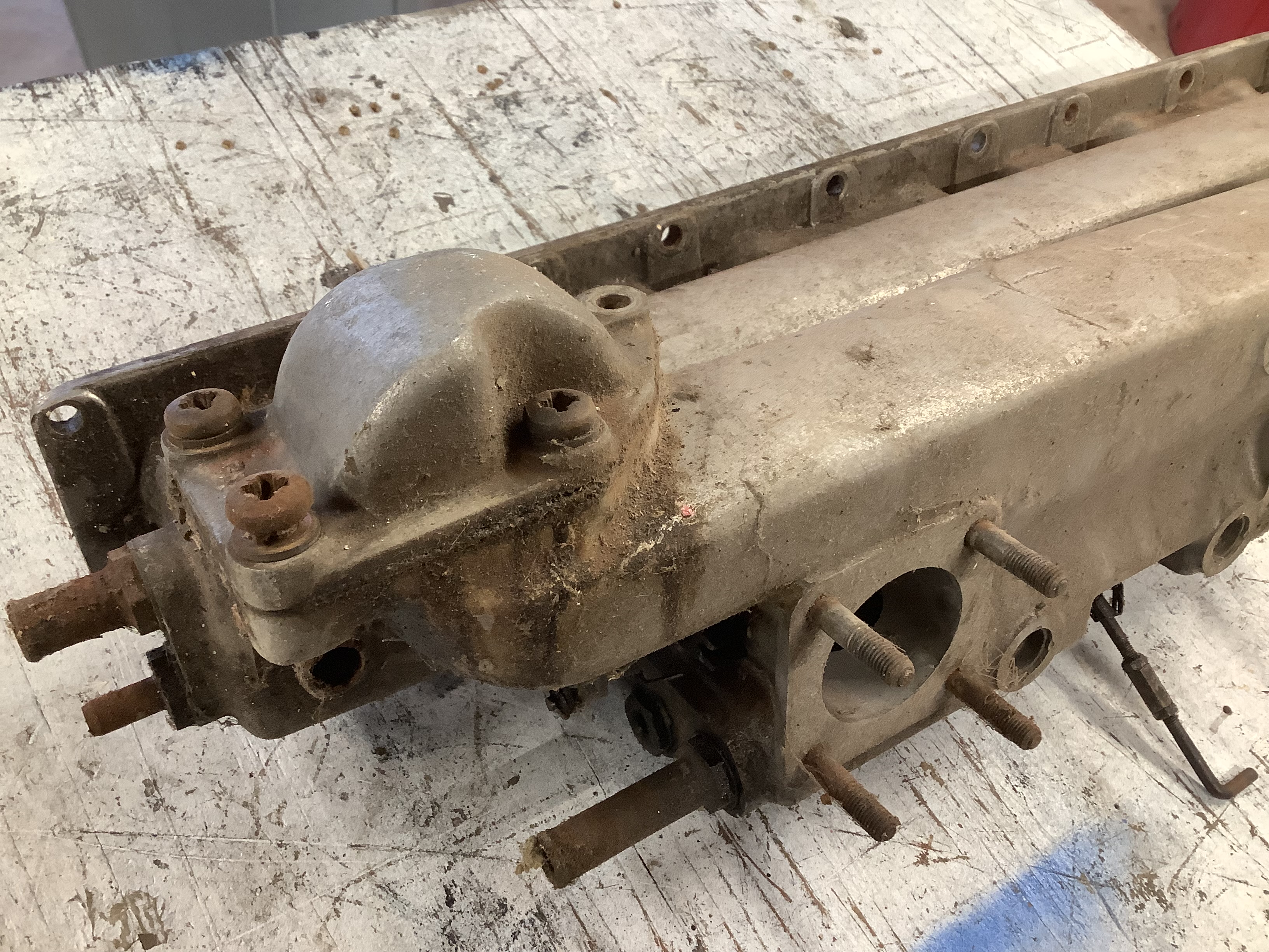 Right side manifold - E-Type - Jag-lovers Forums