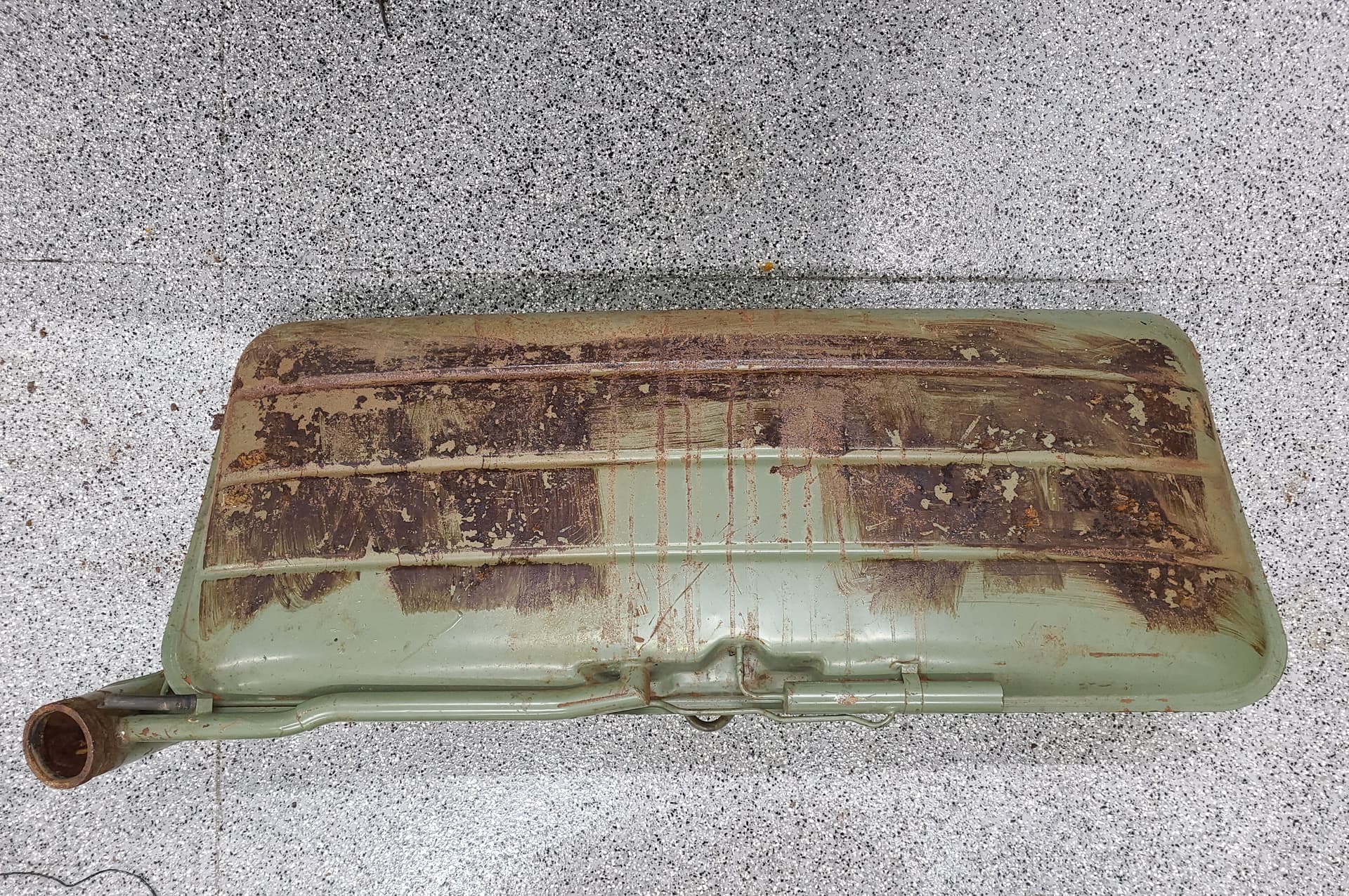 Inside a rusty 1990 XJ-S convertible fuel tank - XJ-S - Jag-lovers Forums