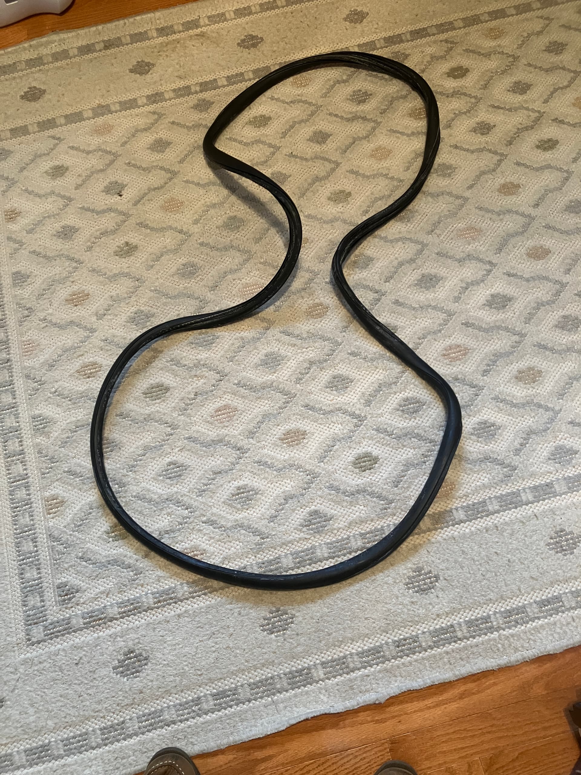 Windscreen gasket and screen insert strip. (windshield) - E-Type - Jag ...