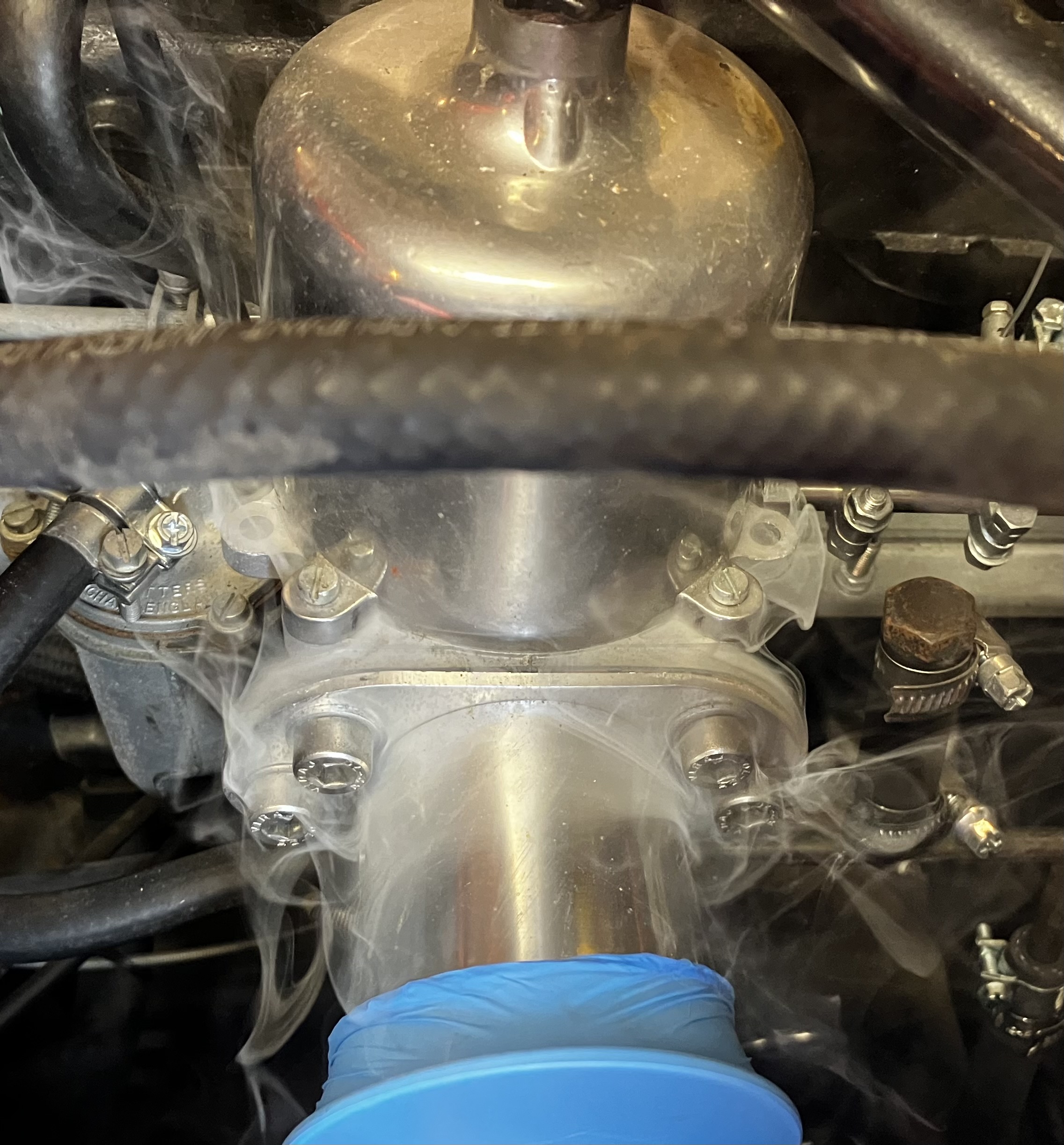 Playing with smoke - XJ - Jag-lovers Forums