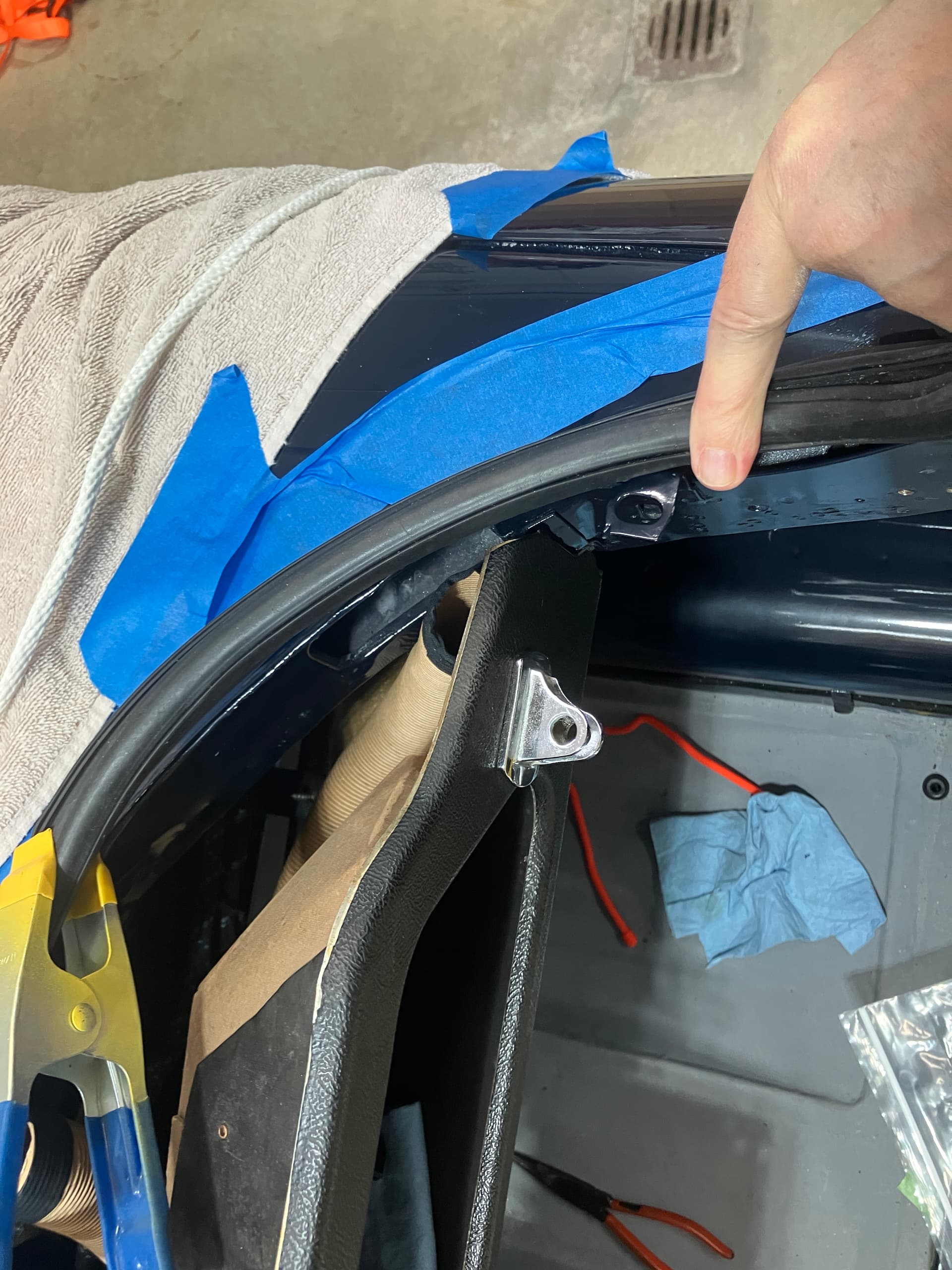 Windscreen gasket and screen insert strip. (windshield) - Page 2 - E ...