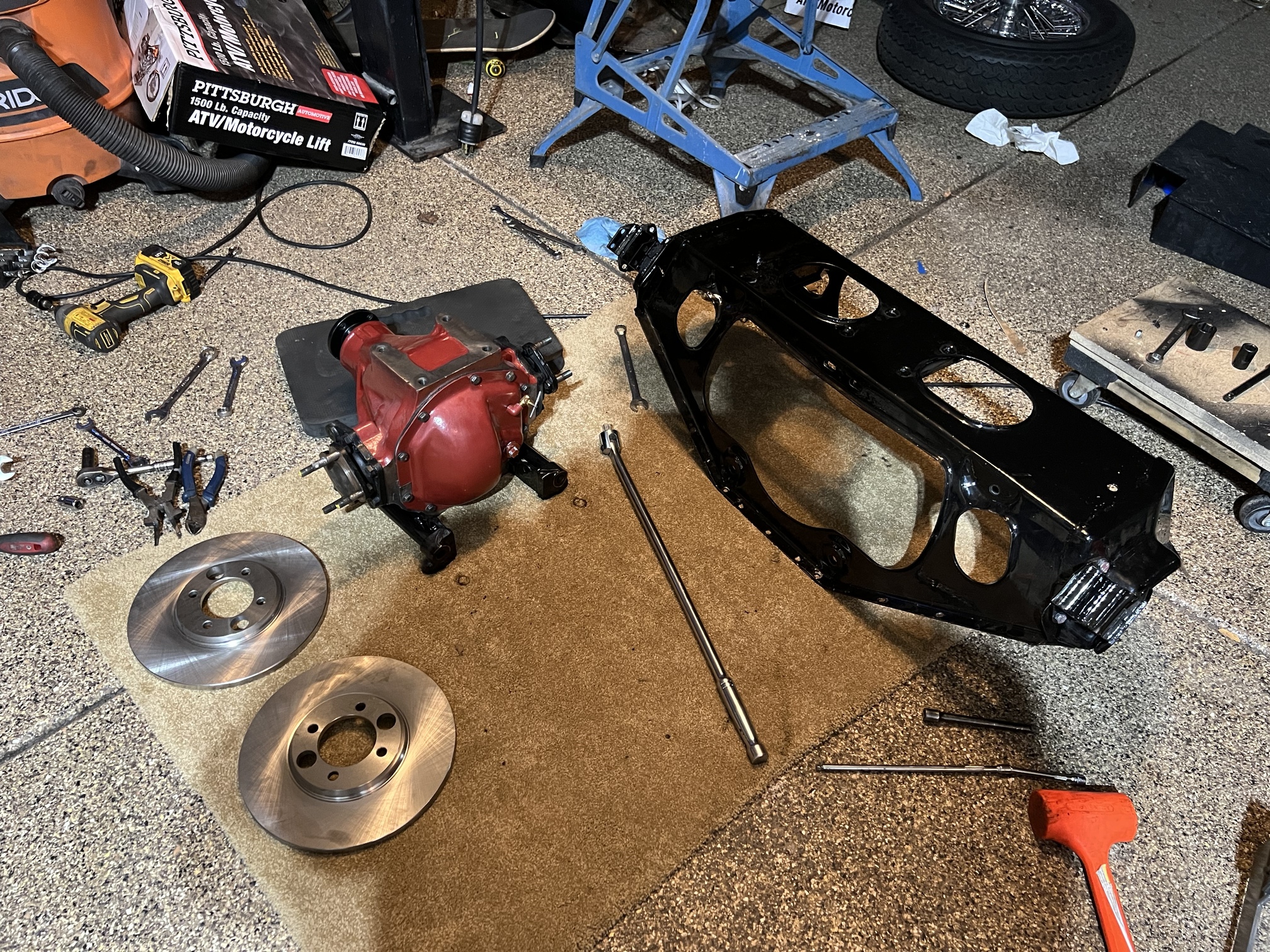 Output flange bolt replacement- help! - E-Type - Jag-lovers Forums