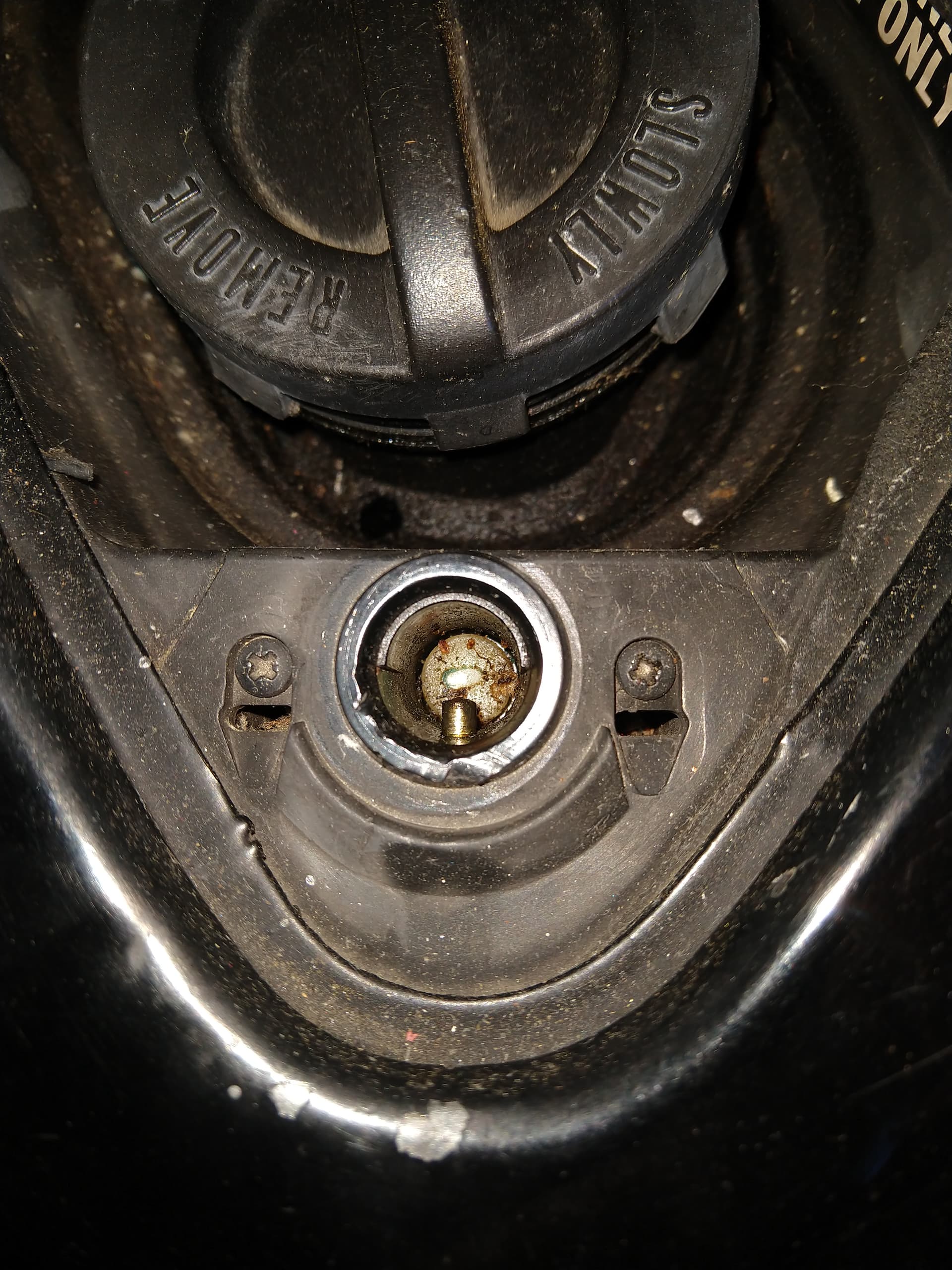 Fuel flap, how does it work? - XJ40 - Jag-lovers Forums