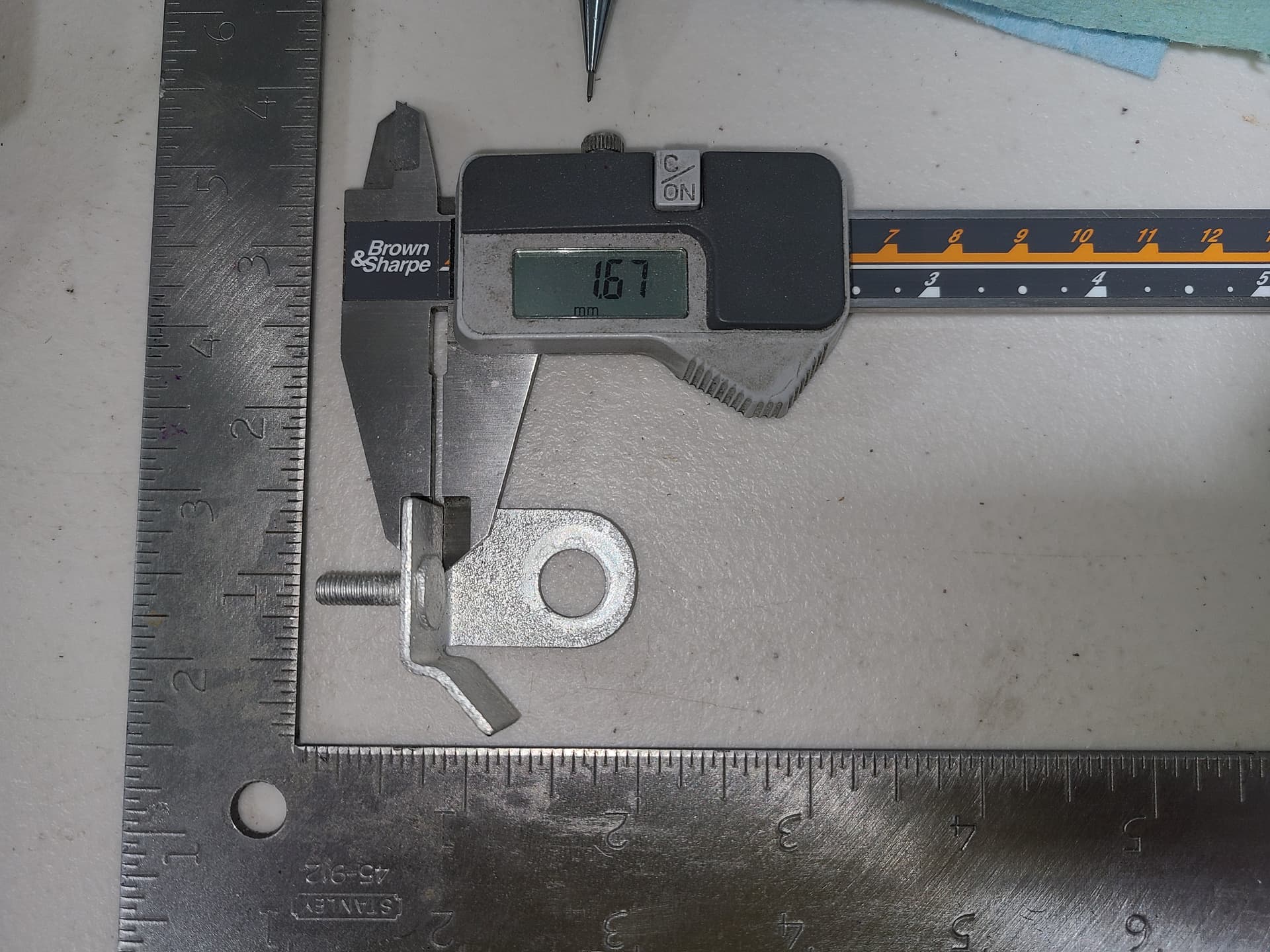 WHAT on Earth is THIS and WHERE does it go?!? - E-Type - Jag-lovers Forums