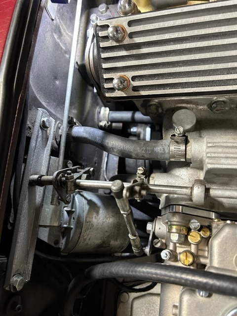 Triple weber conversion on 1970 Series 2 E-Type - E-Type - Jag-lovers ...