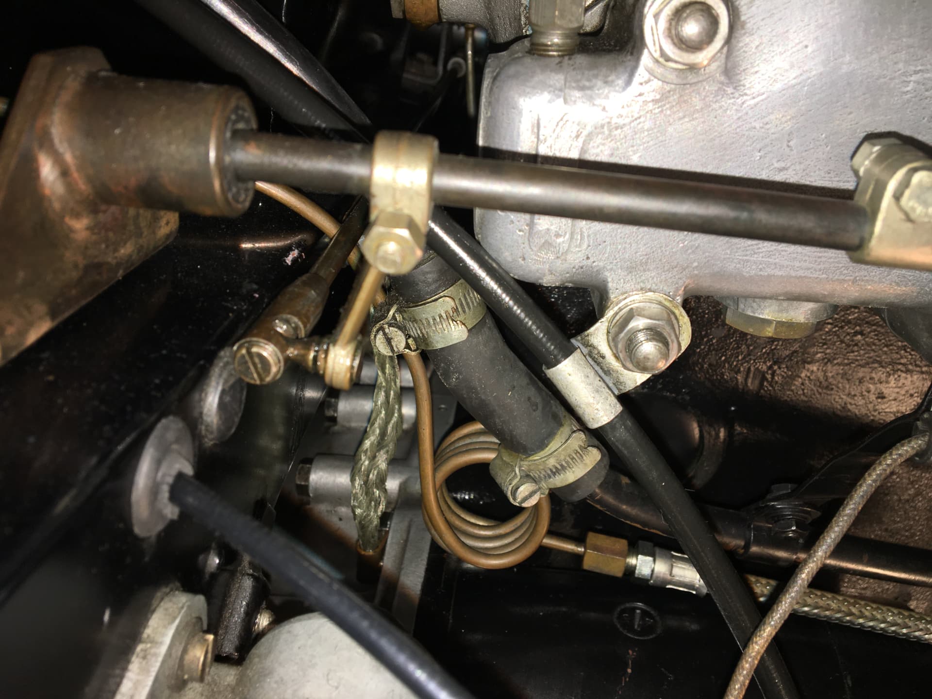 Oil and speedo line routing - XK - Jag-lovers Forums