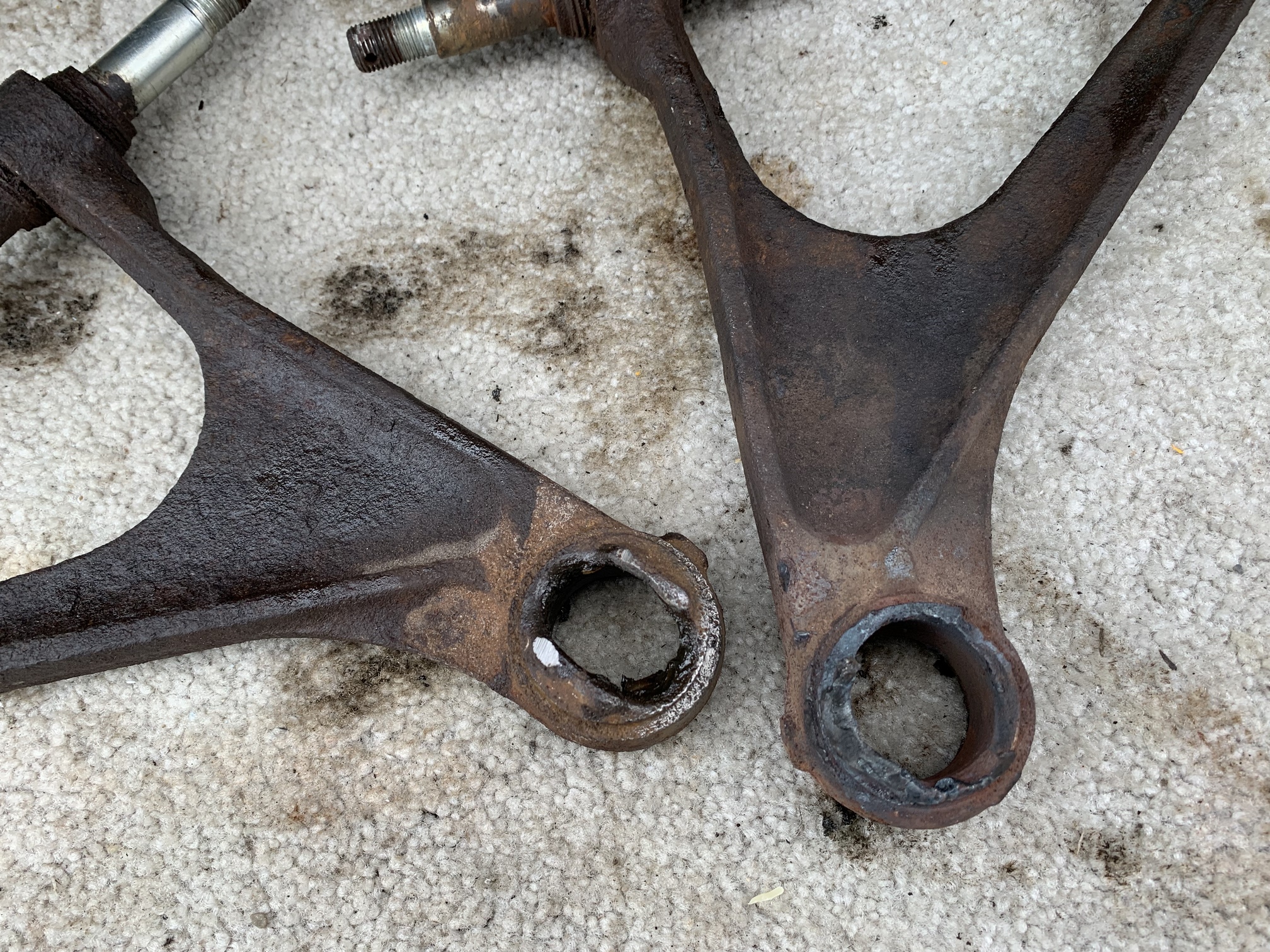 Upper Wishbone Serviceability - E-Type - Jag-lovers Forums