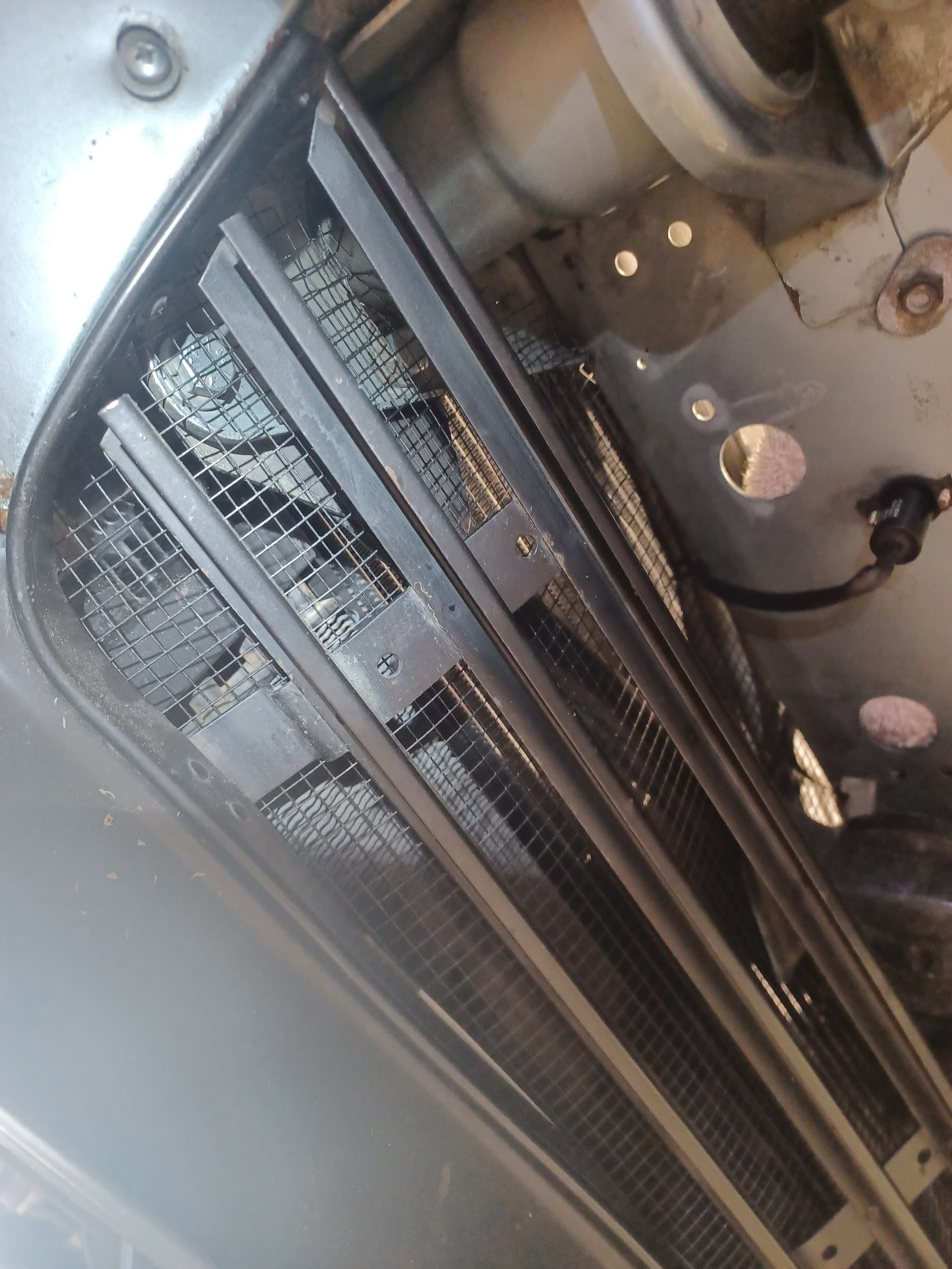 Radiator blocked by debris CURE - XJ-S - Jag-lovers Forums