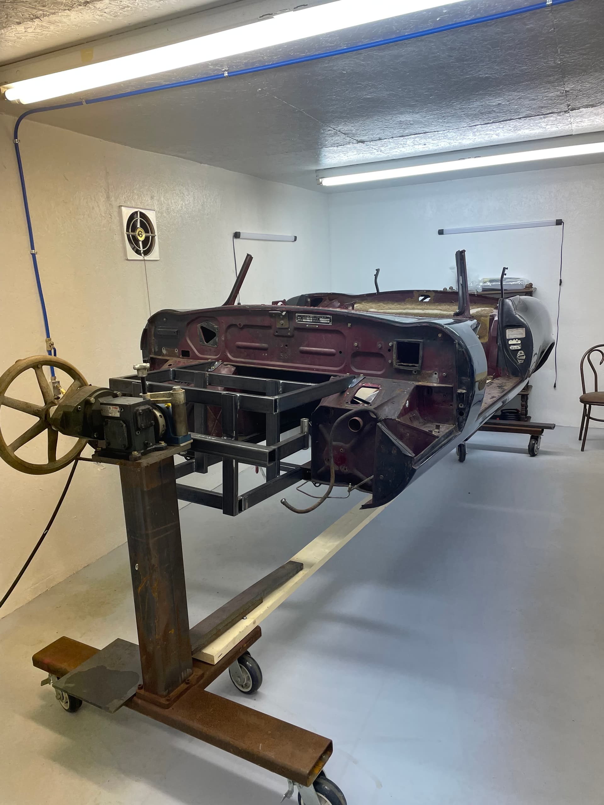 More 1974 V-12 Rebuild Confusion - Oil Pressure Sensor and Feed Lines ...